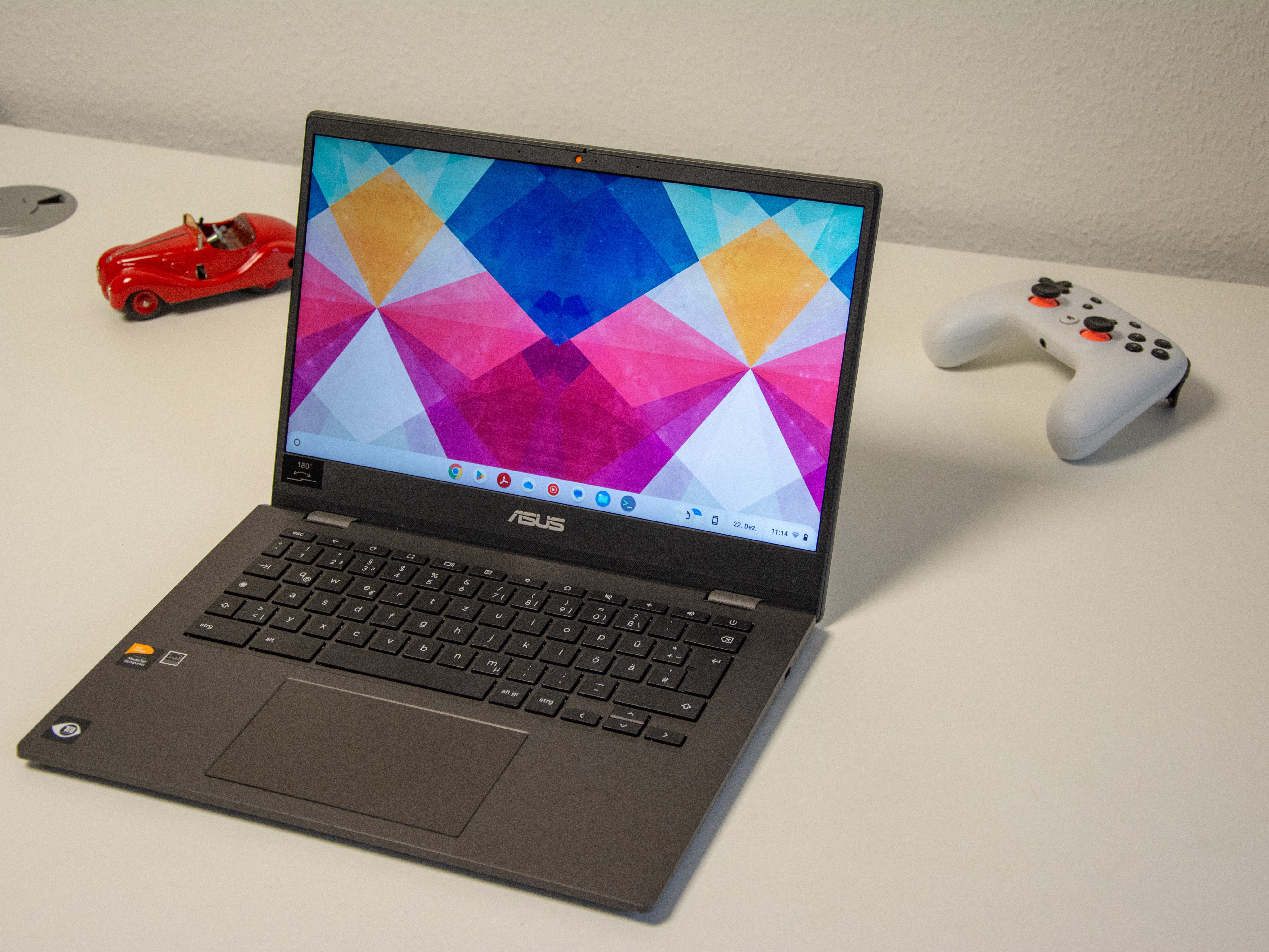 Asus Chromebook mit ARM-SoC und langen Laufzeiten im Angebot für 169 ...
