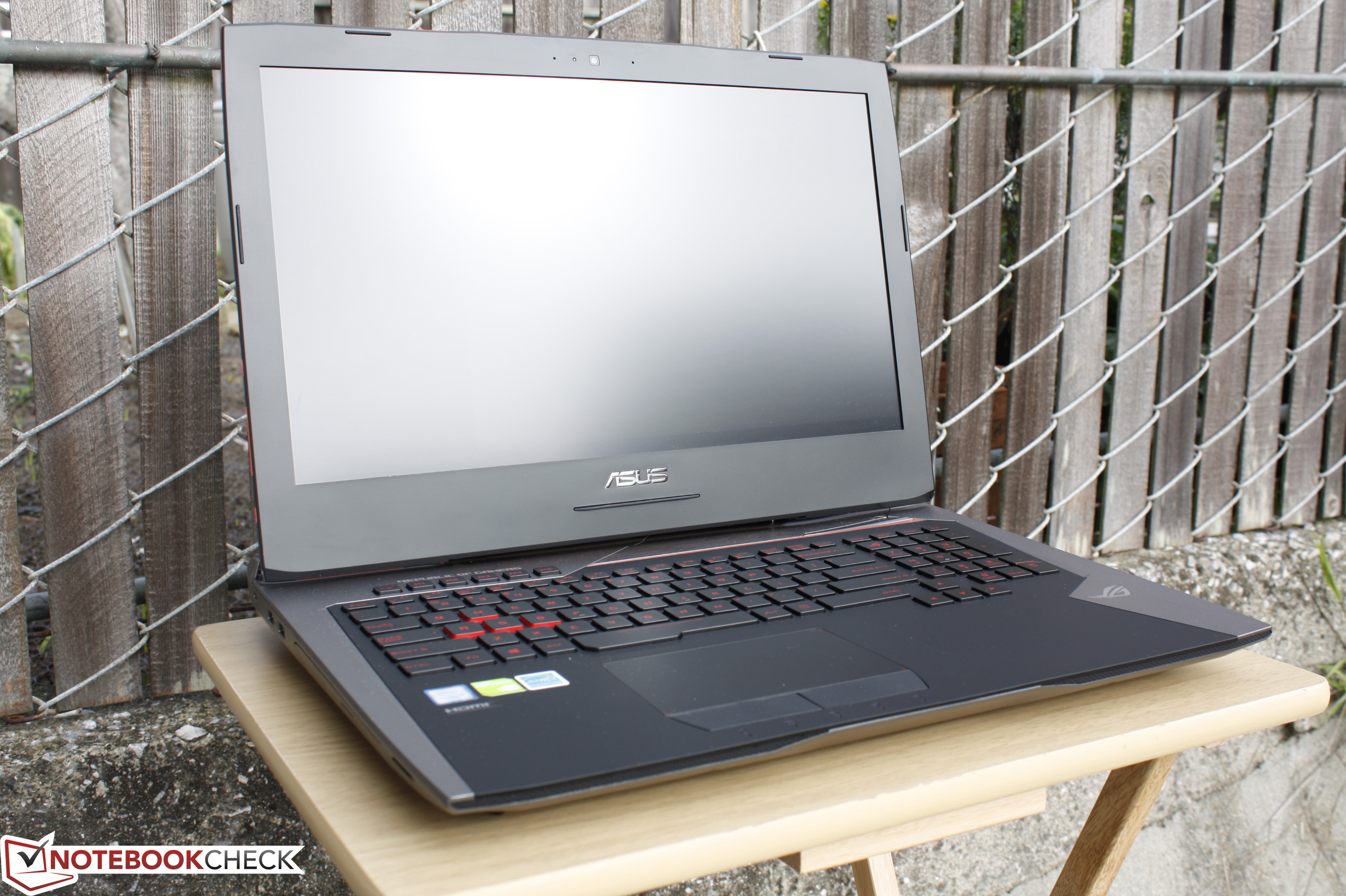 Test Asus G752VY Notebook - Notebookcheck.com Tests