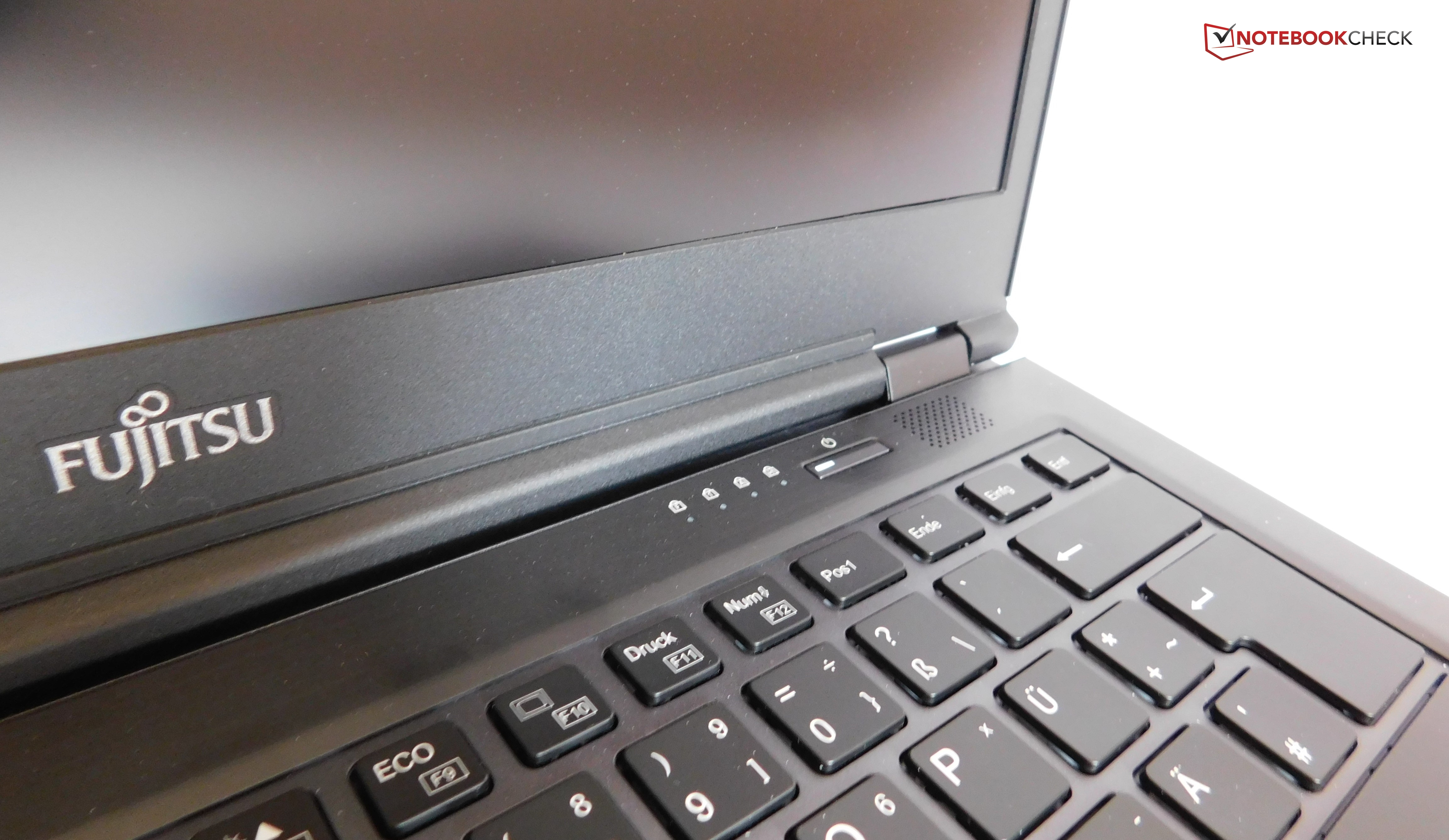 Test Fujitsu LifeBook U747 Laptop - Notebookcheck.com Tests