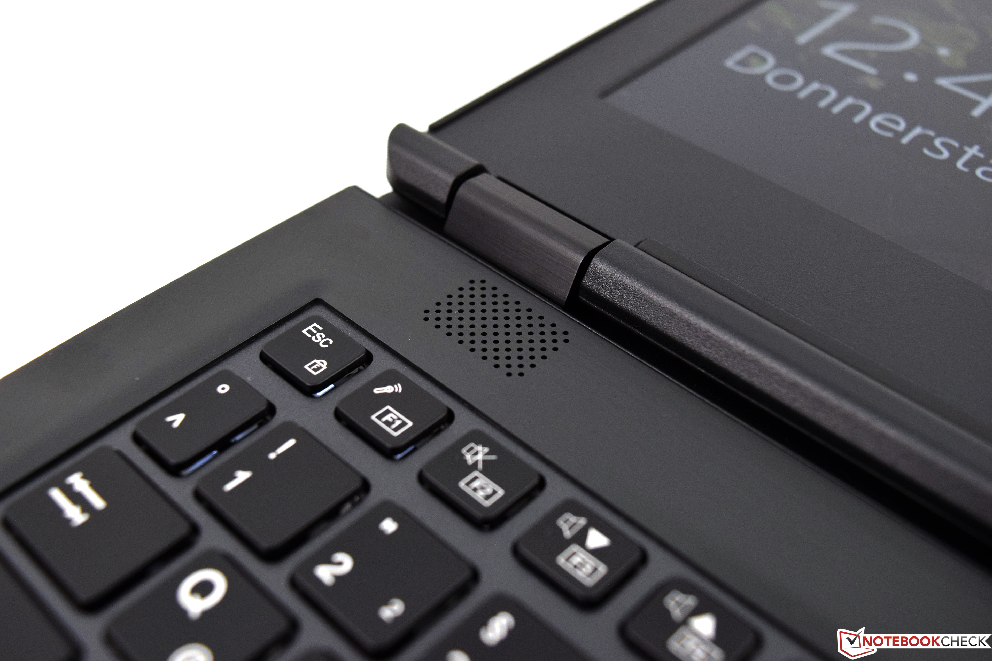 Test Fujitsu LifeBook U758 (i7-8650U, UHD) Laptop - Notebookcheck.com Tests