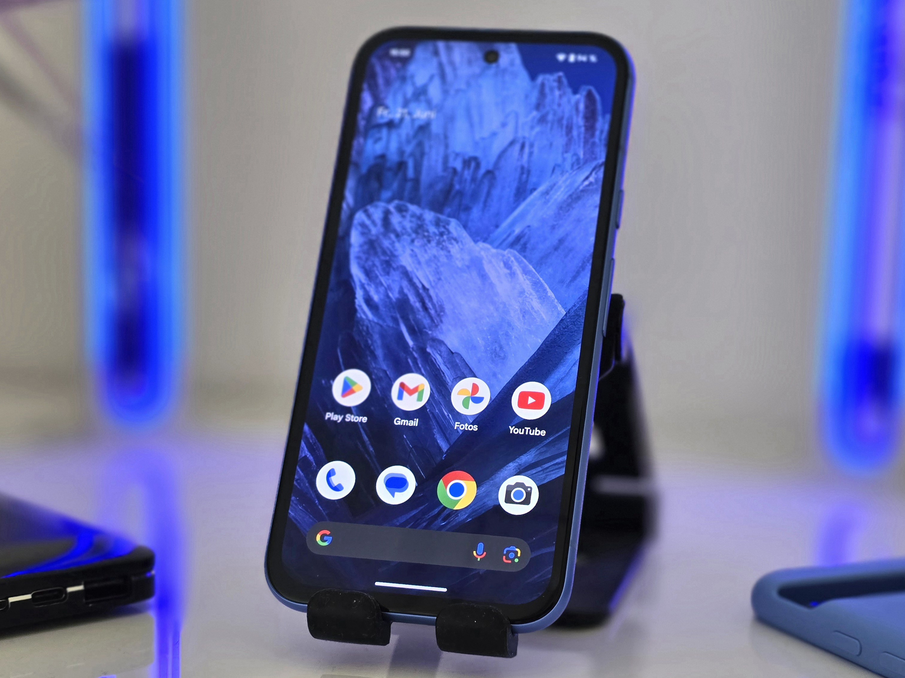 Test Google Pixel 8a - Das kleine Google-Smartphone ist einzigartig in ...