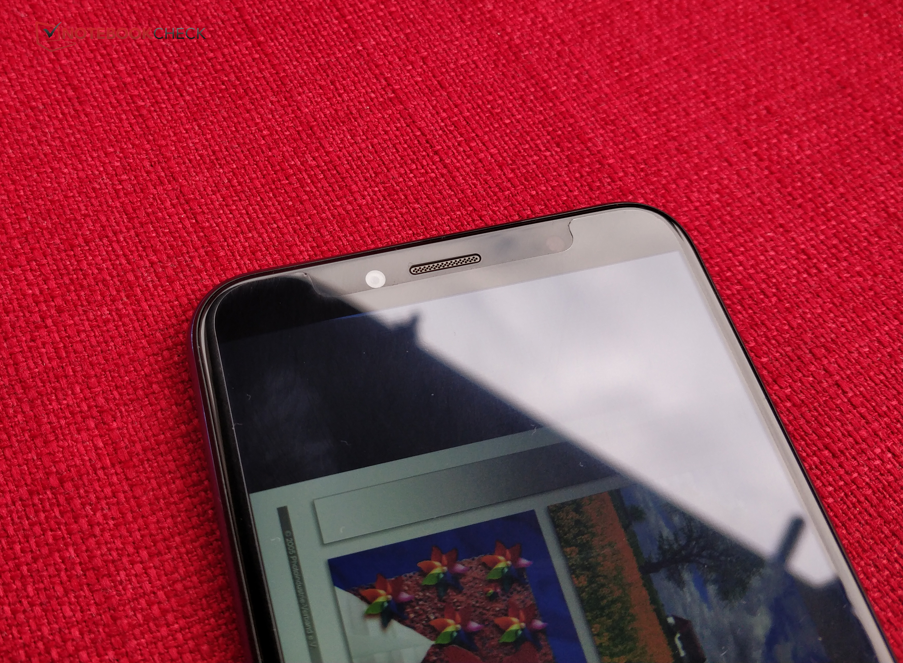 Test Huawei Y6 2018 Smartphone - Notebookcheck.com Tests