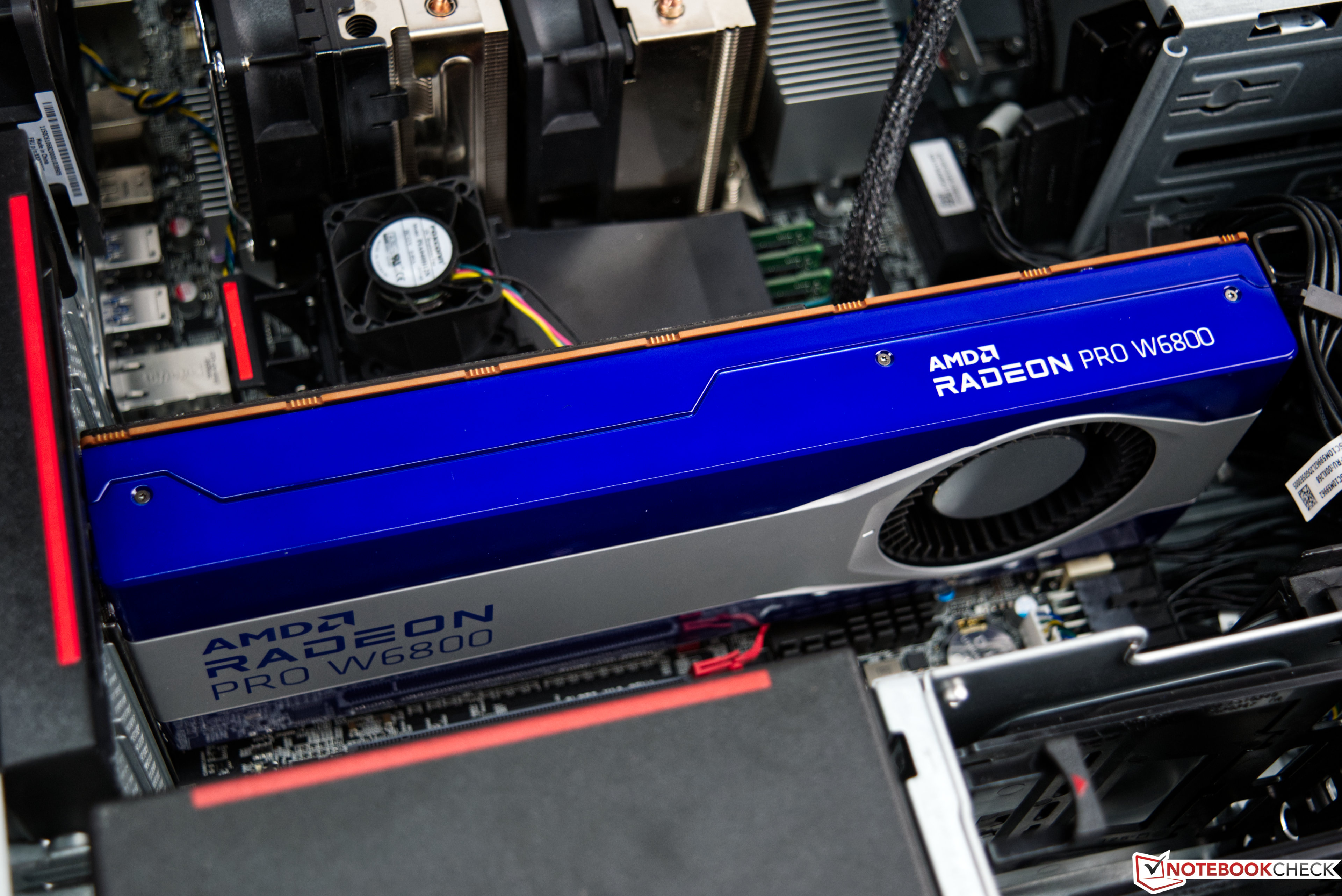 Test: AMD Ryzen Threadripper Pro 3995WX & Radeon Pro W6800 in der ...