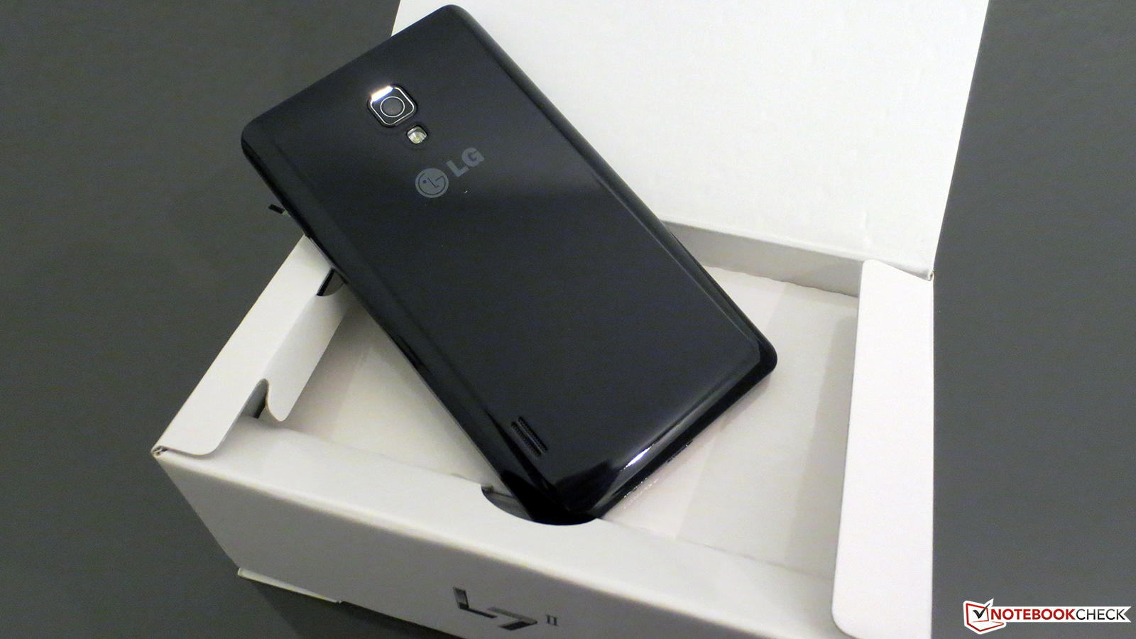 LG: Optimus L3 II, Optimus L5 II und Optimus L7 II in Köln präsentiert ...