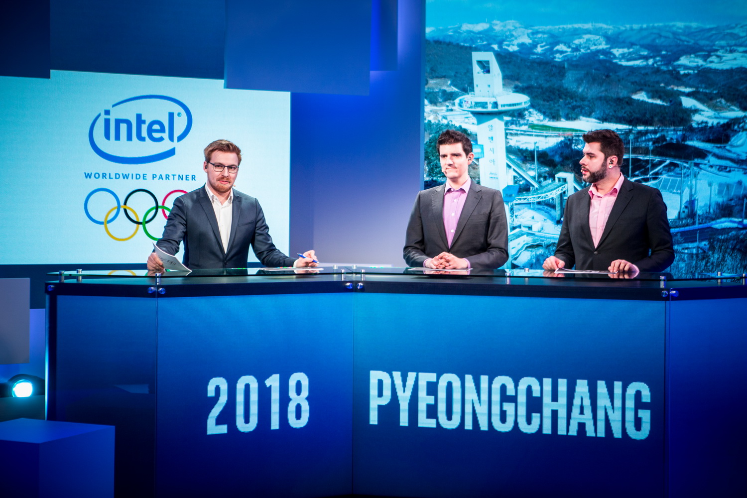 eSports: Sasha "Scarlett" Hostyn gewinnt die Intel Extreme Masters ...