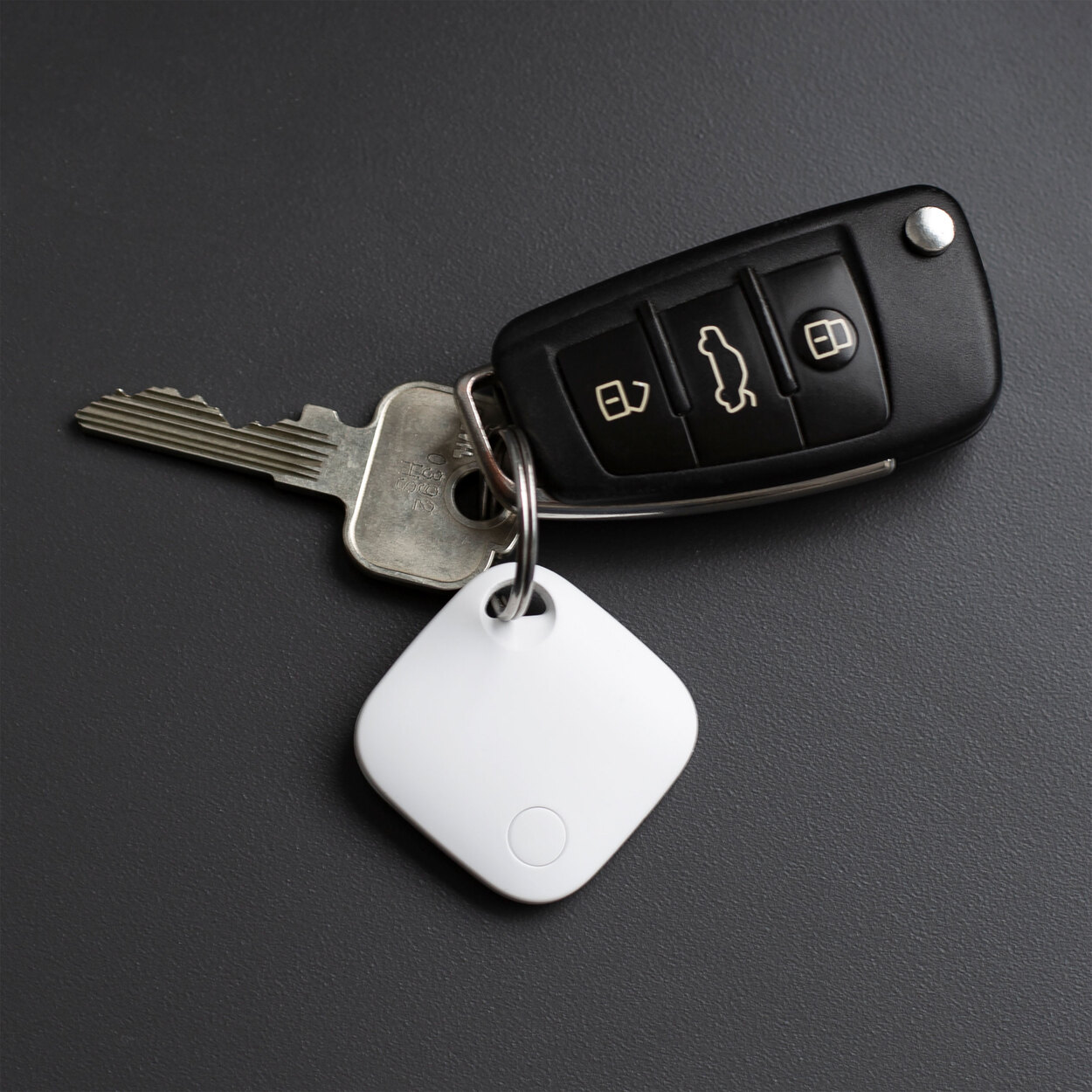 Preiswerte AirTag-Alternative beim Discounter: Maginon Smart Tag bei ...
