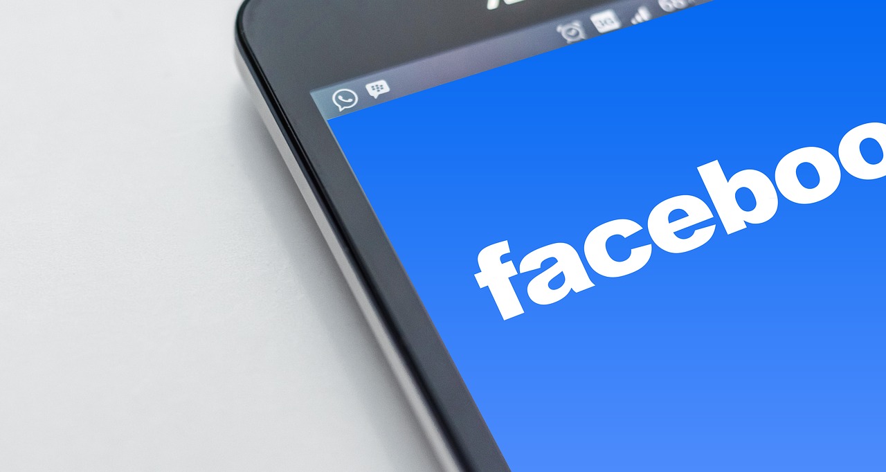 Facebook: Neue App zum Streamen von FB-Videos auf den TV ...