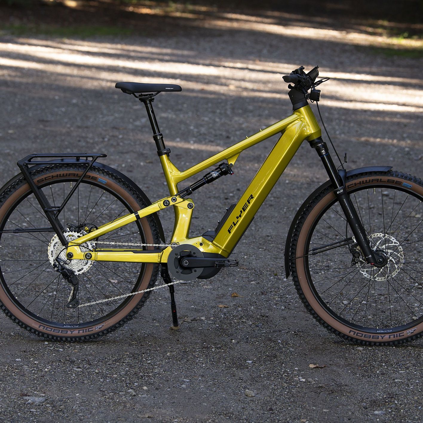 Flyer Goroc X: Vielseitiges Fully mit Schutzblechen und Gepäckträger, starkem Motor und 1.290 Wh ...