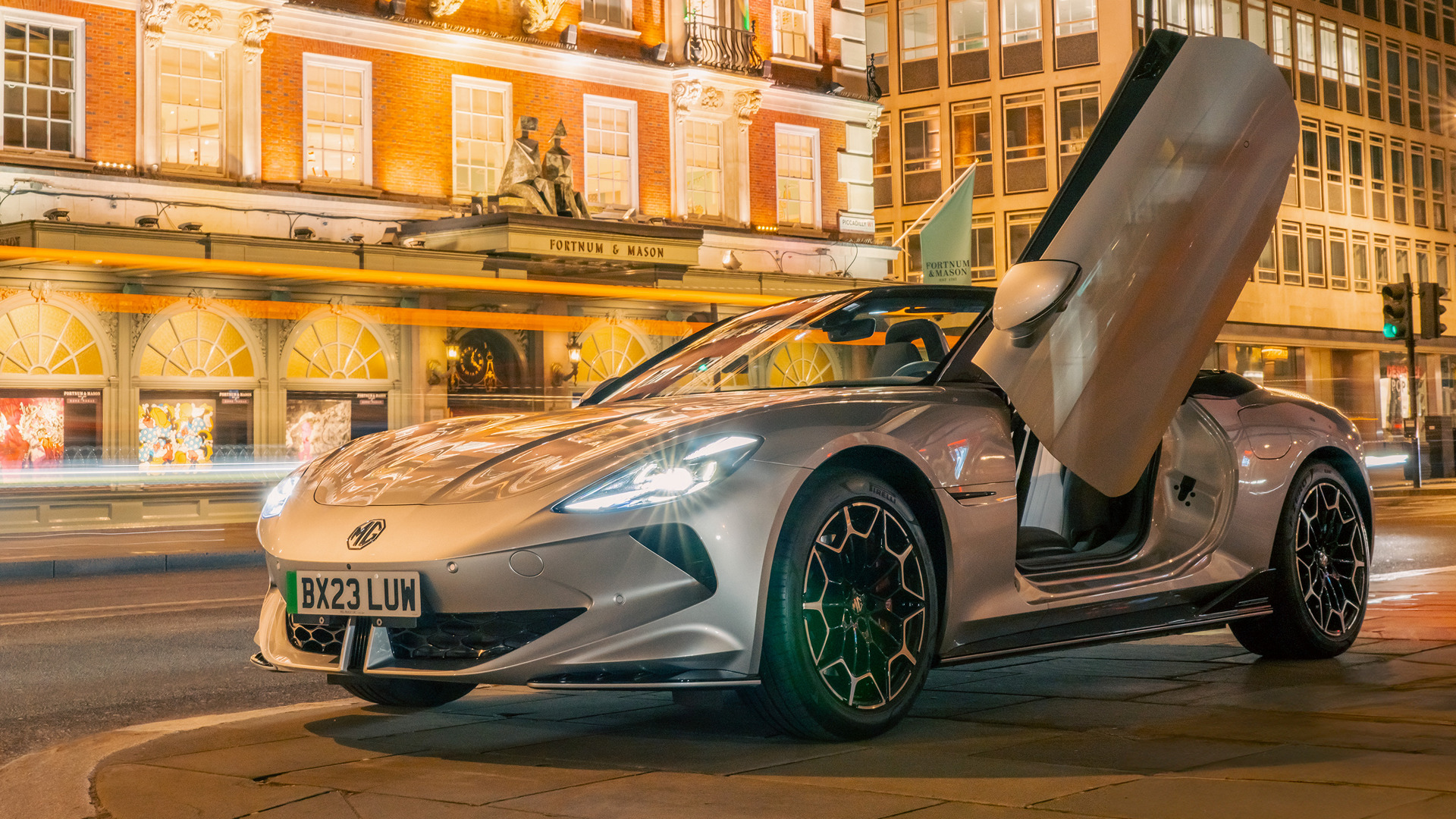 MG Cyberster: Schneller Elektro-Roadster mit 400 kW (544 PS) auf Autosalon in Genf enthüllt ...