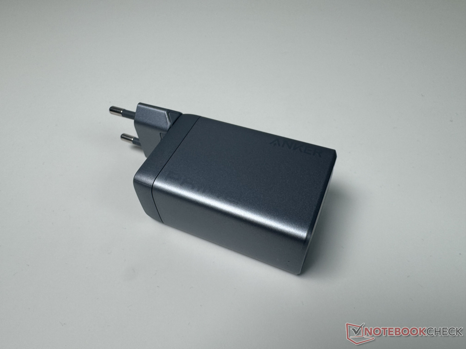 Anker: Neues Prime Ladegerät mit 100 W und drei USB-Anschlüssen ist dank faltbarem Stecker ...