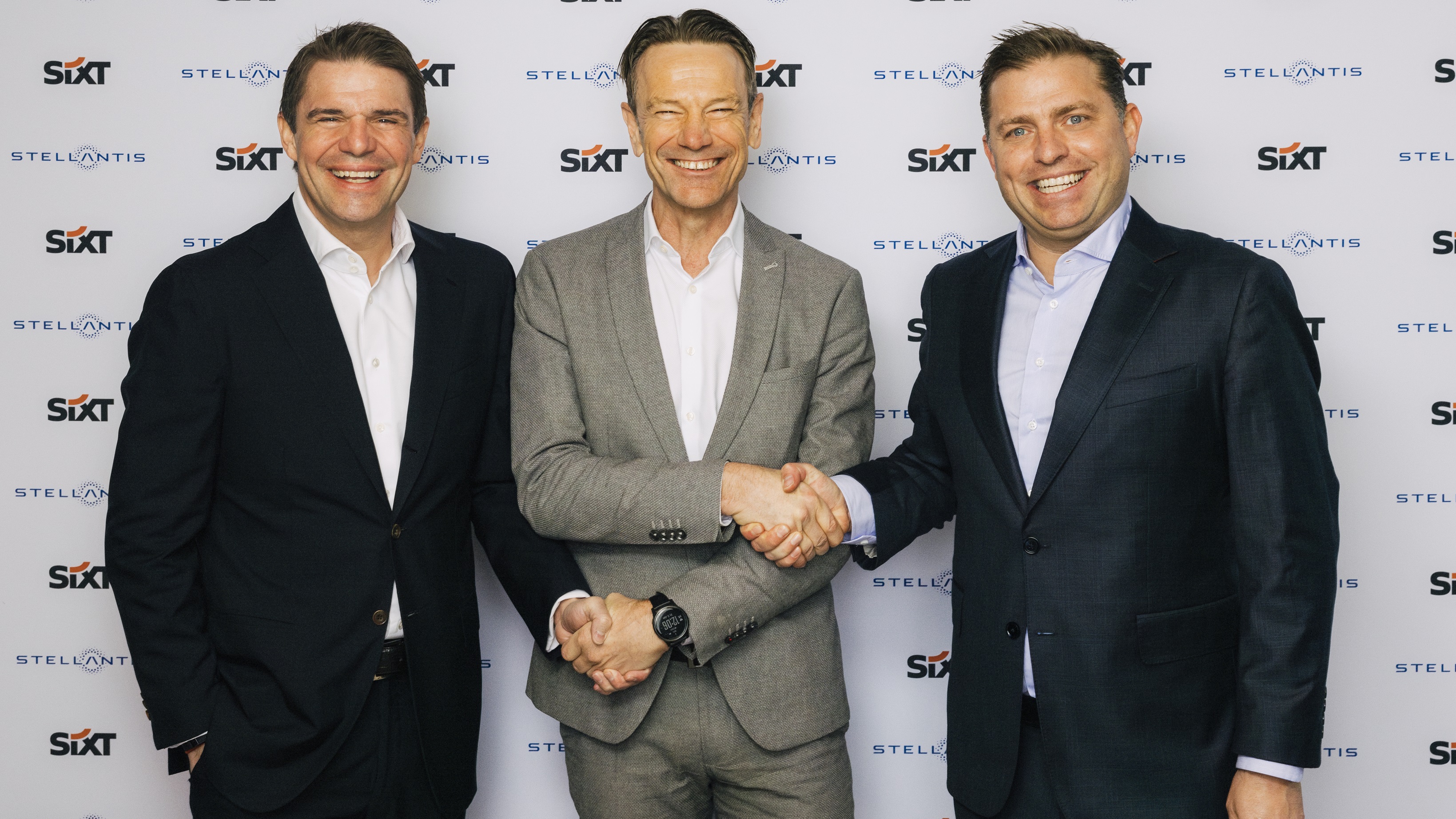 Sixt: Tesla fliegt bei Autovermieter raus, Mega-Deal mit Stellantis ...