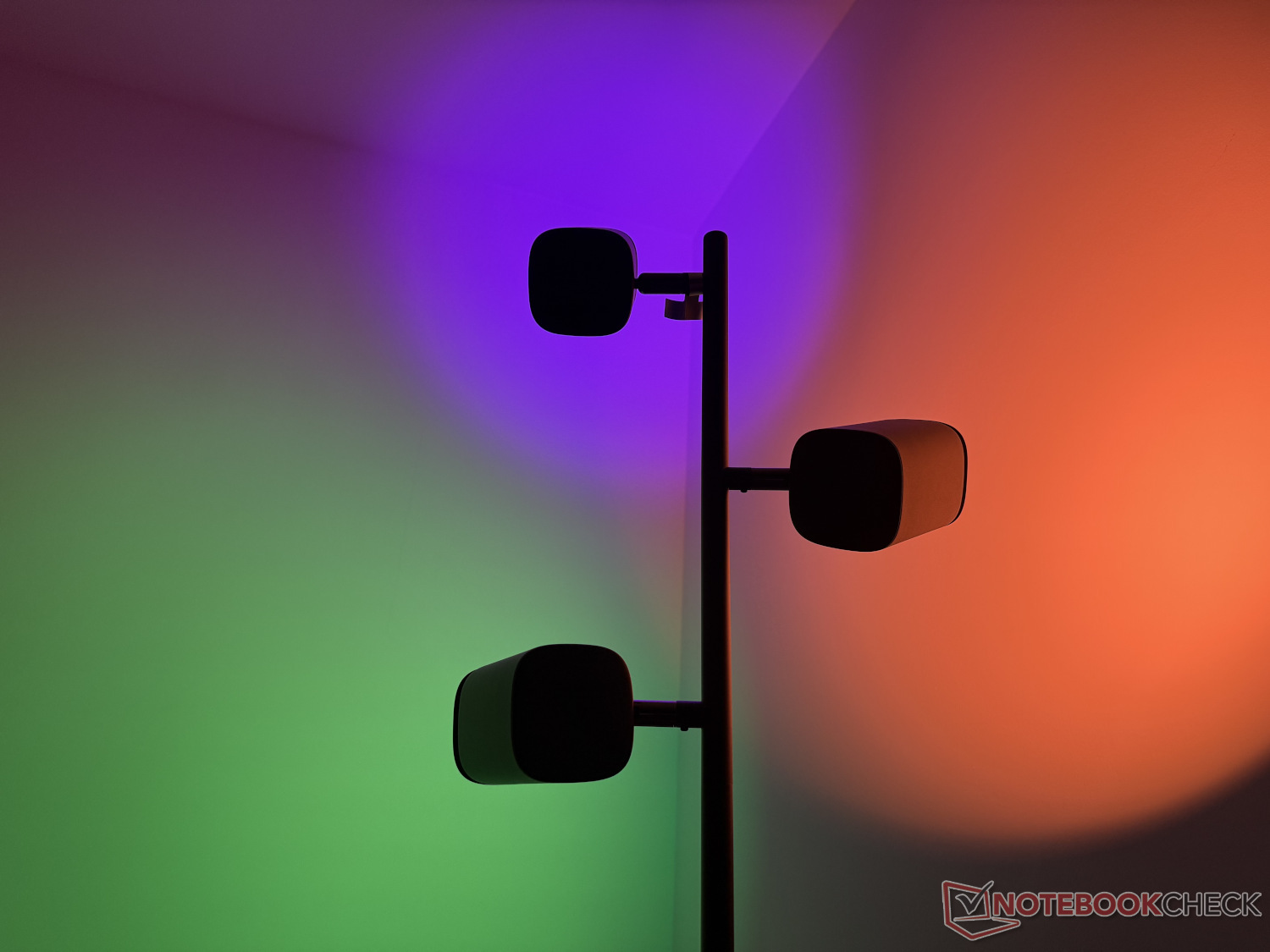 Smarte Stehleuchten mit spektakulären Lichteffekten: Govee Tree ...