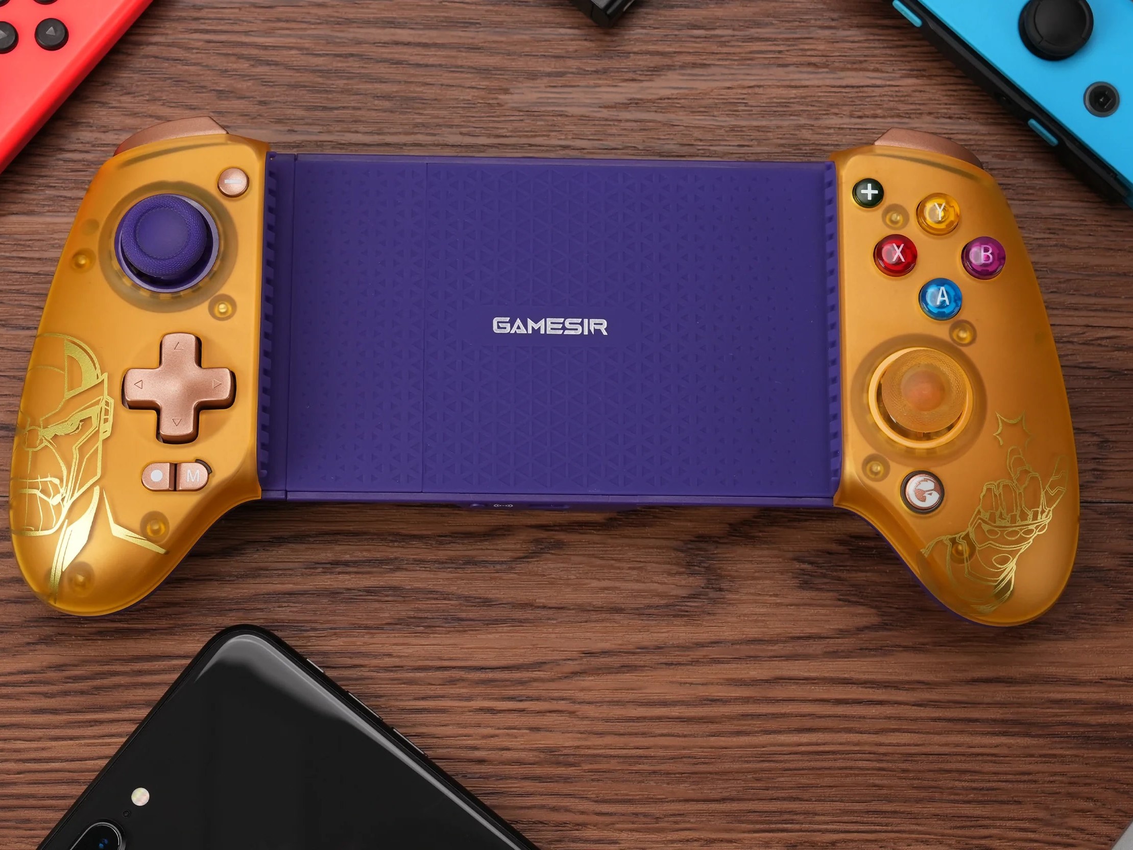 G8 Plus: Mobilcontroller gibt es in neuen Versionen, ist auch zu PCs ...