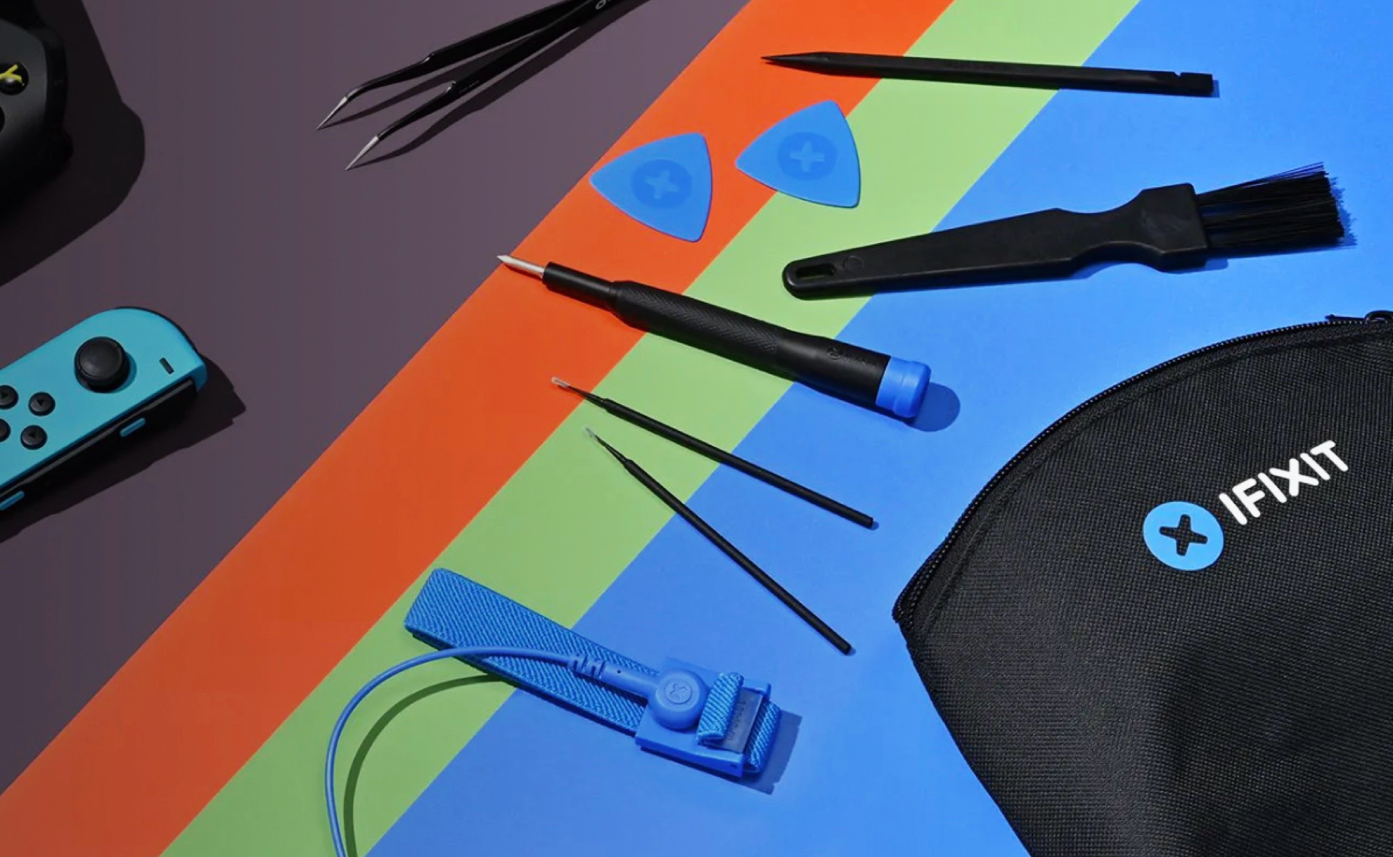 iFixit präsentiert günstige Reparatur-Kits für Nintendo Switch, PS5, Steam Deck und Co ...