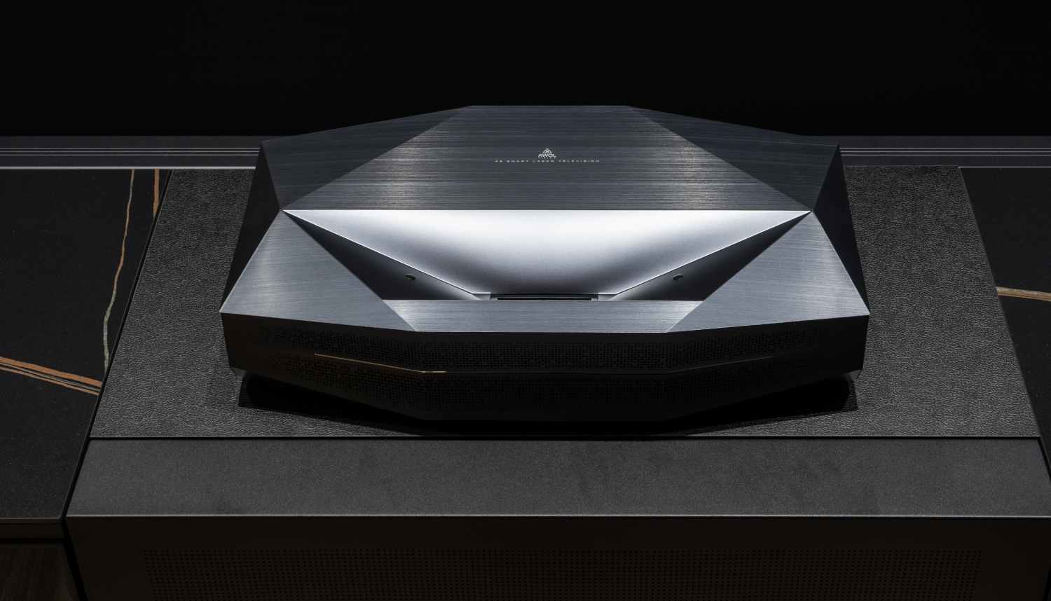 Triple-Laser-UST-Projektoren für Heimkino und Gaming: AWOL Vision ...