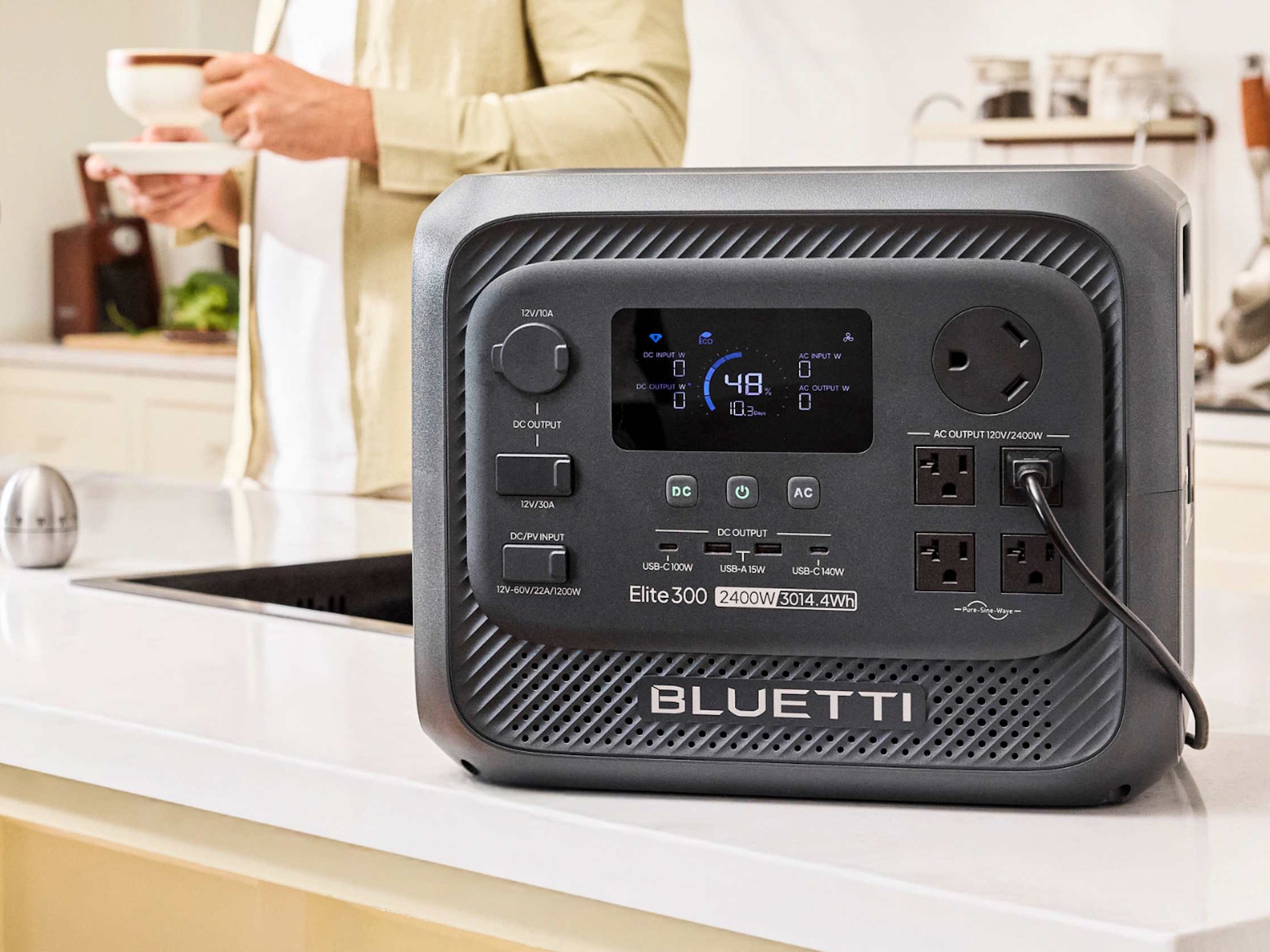 Elite 300: 3-kWh-Powerstation mit 2.400 W, LiFePO4, USV-Funktion und ...