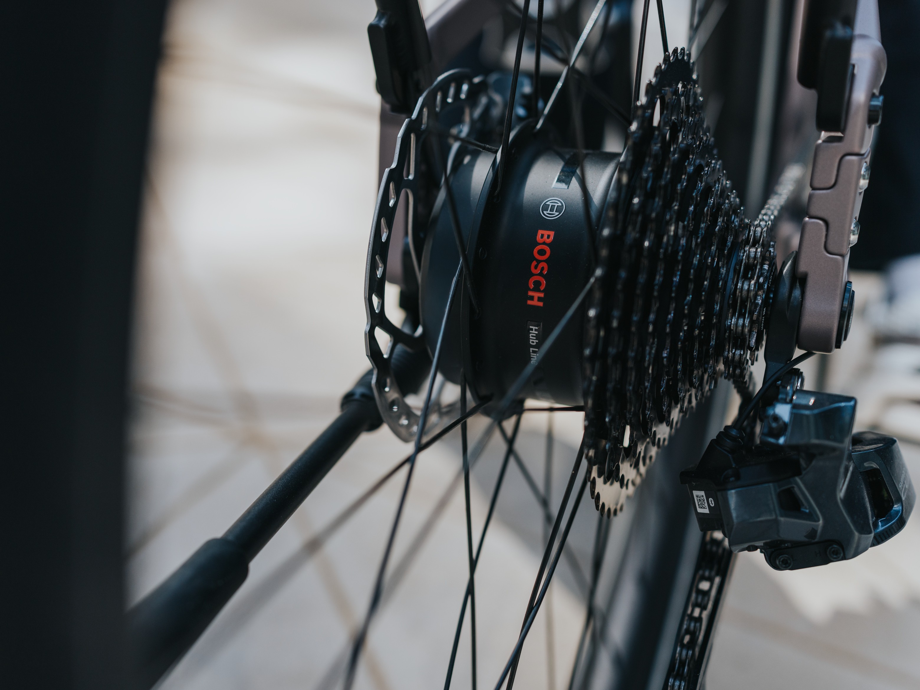 Bosch präsentiert E-Bike Hub Line: Leichter Nabenmotor, schlanker 360 ...
