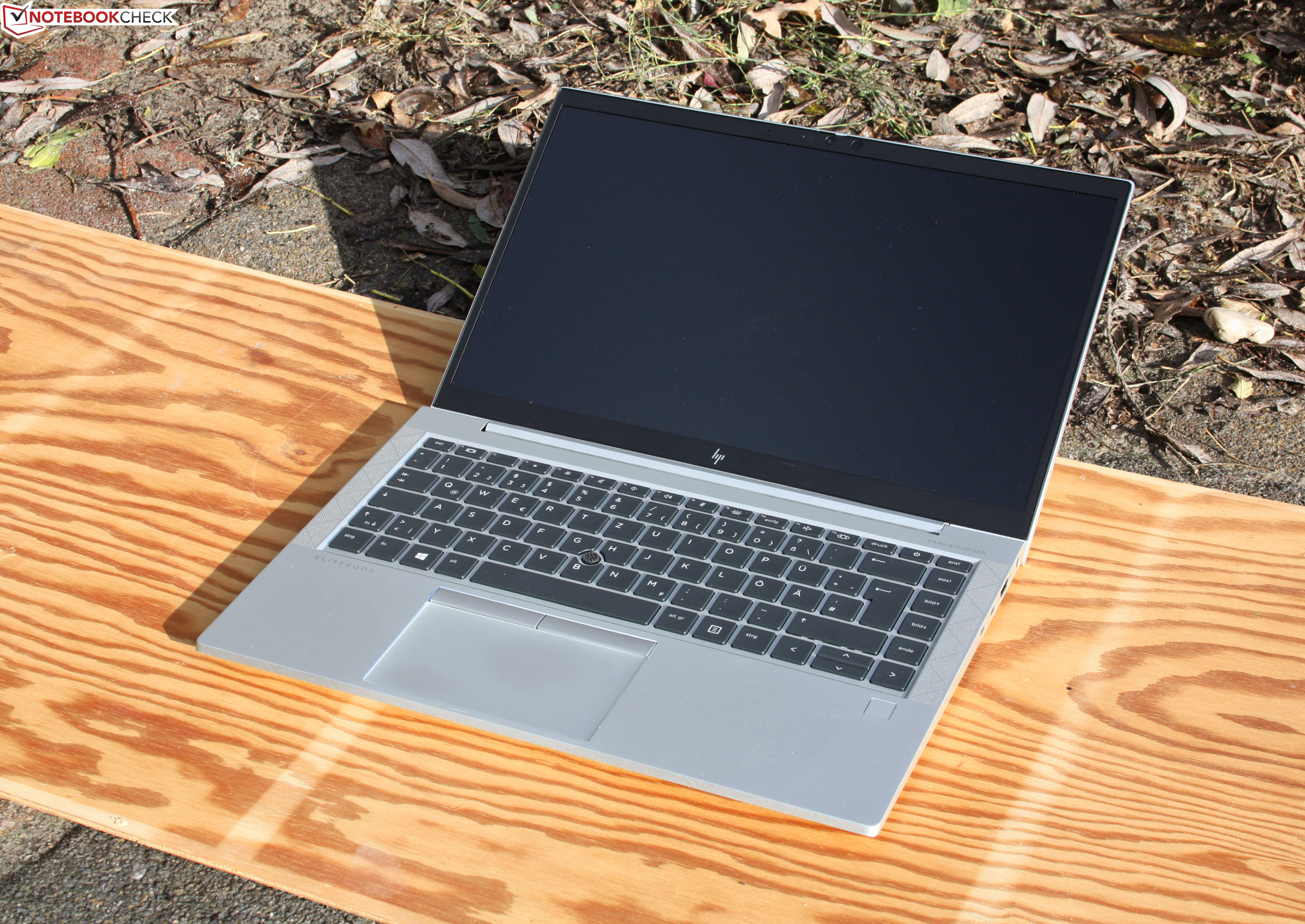 HP EliteBook 845 G7 mit Ryzen 7 Octa-Core, 16 GB RAM, langer ...