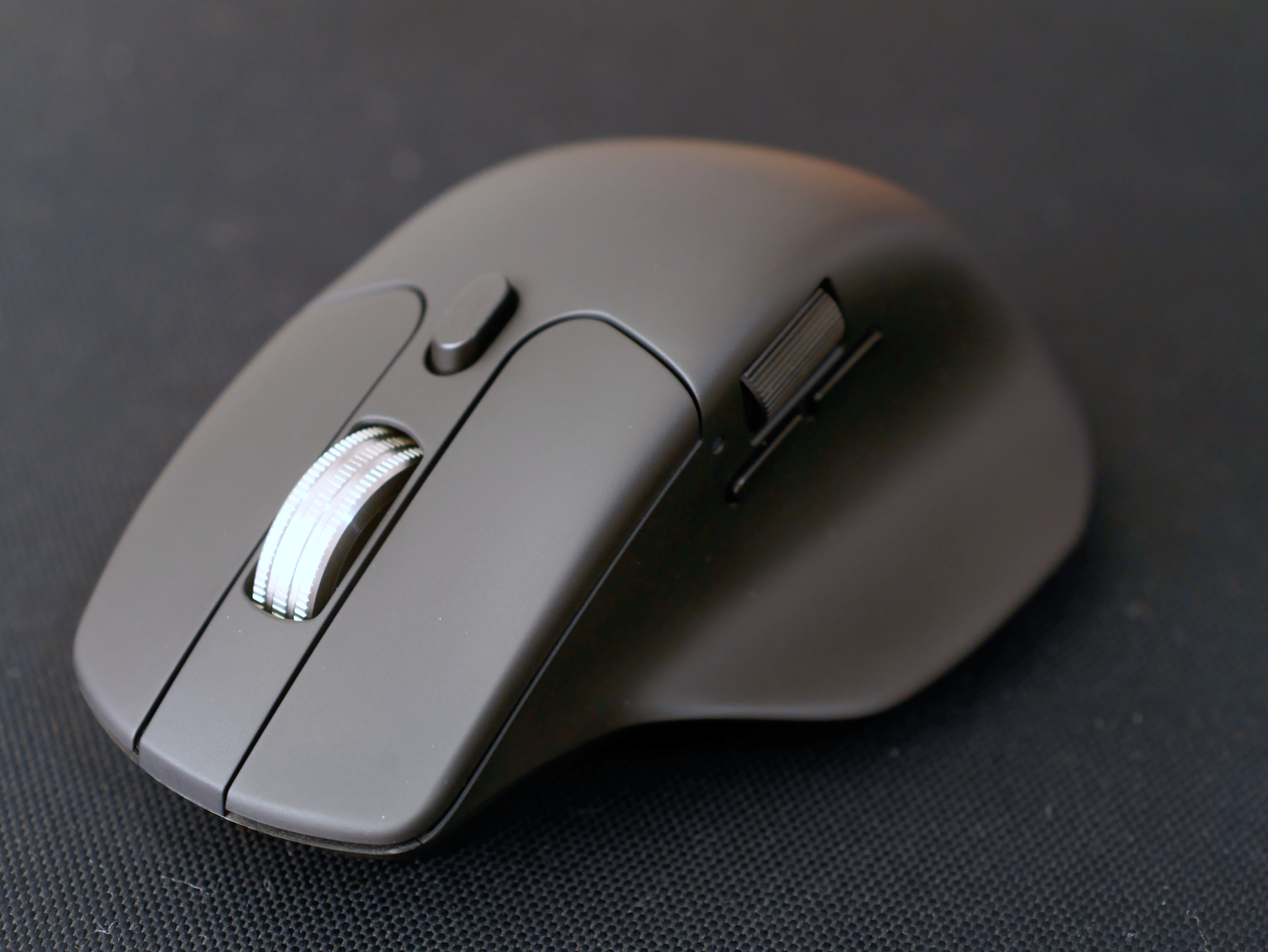 Keychron verbessert MX-Master-Alternative mit Metallrad und Silent ...