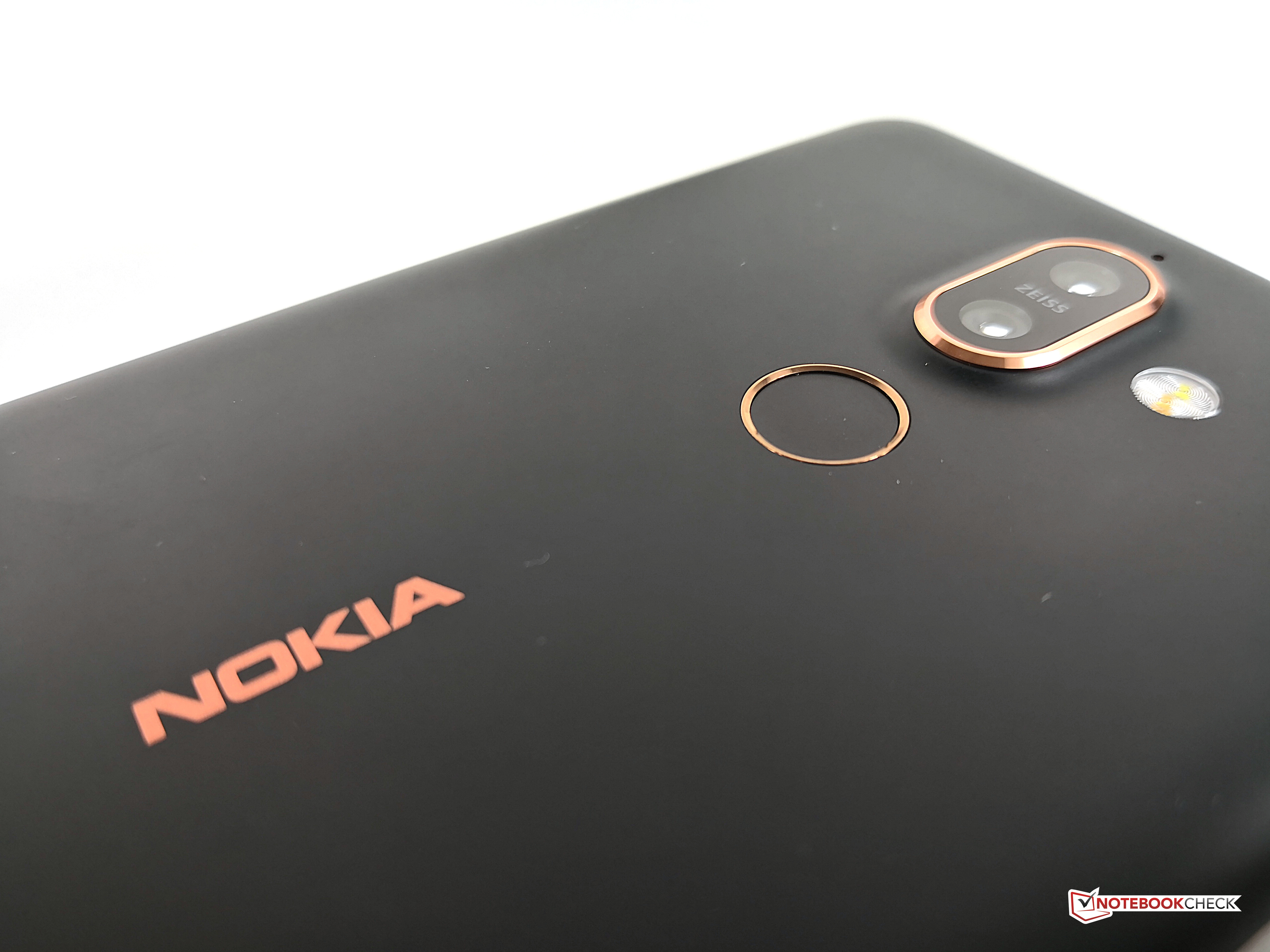 Test Nokia 7 Plus Smartphone - Notebookcheck.com Tests