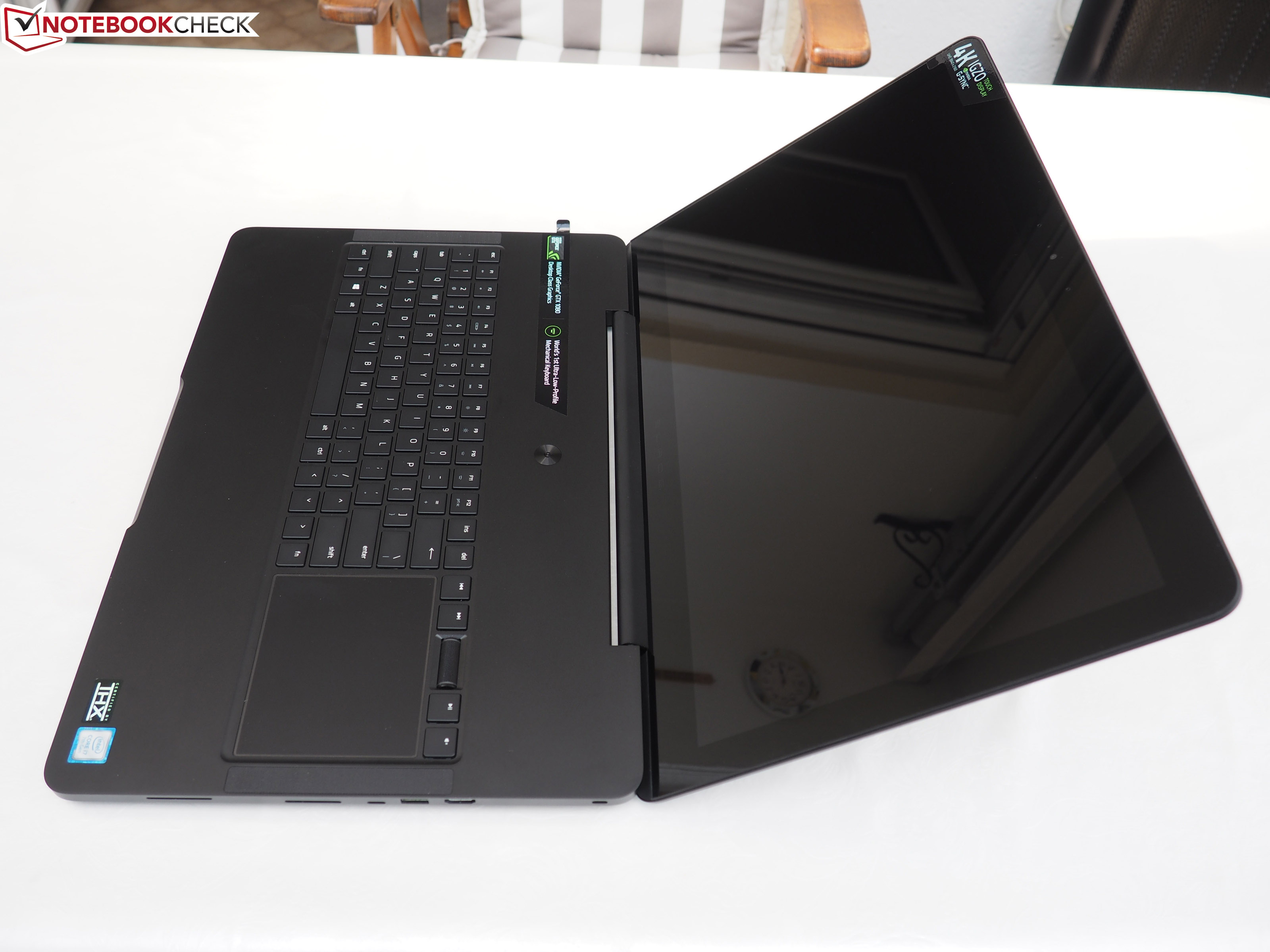 Test Razer Blade Pro 2017 (i7-7820HK, GTX 1080, 4K) Laptop ...