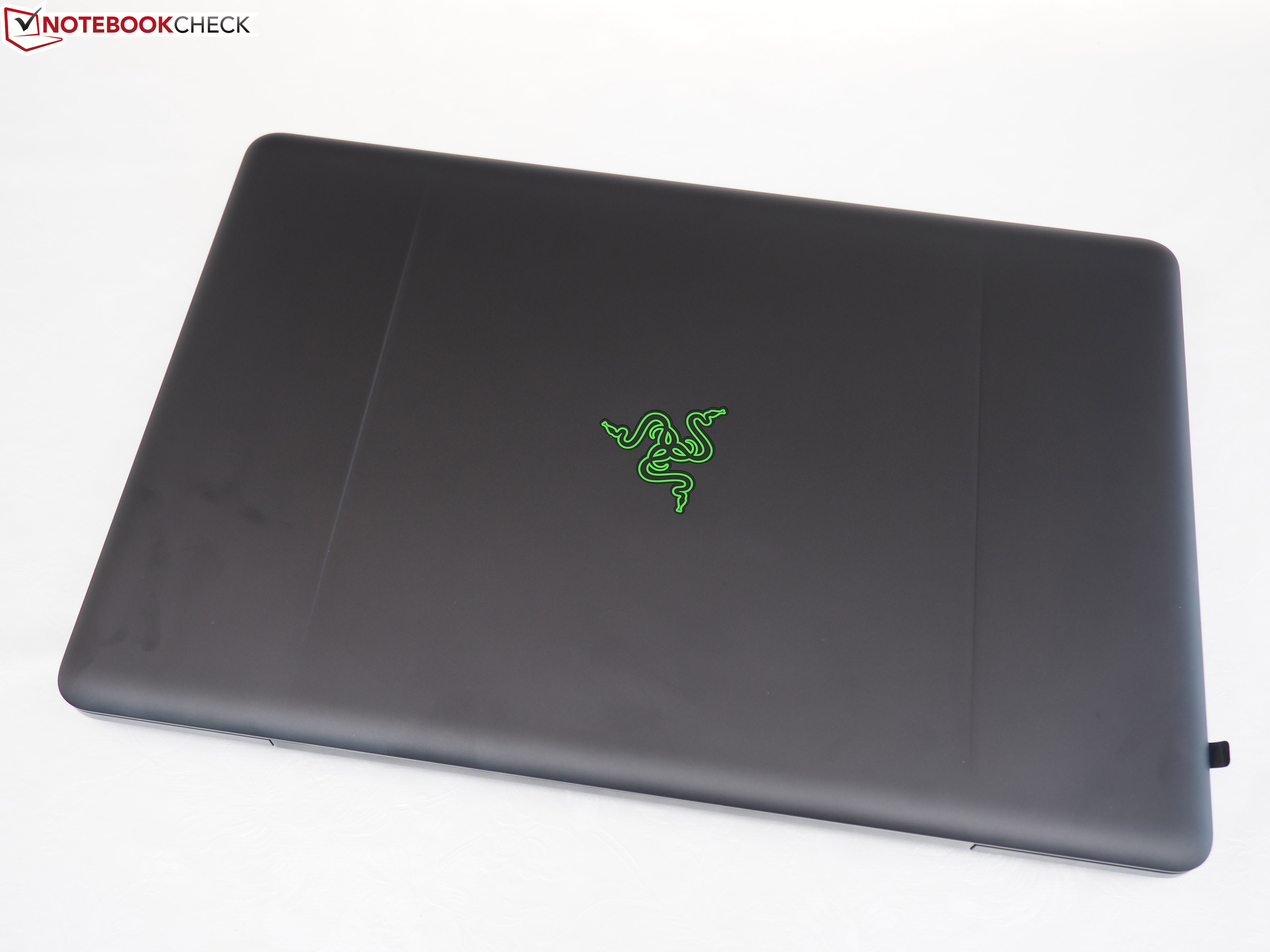Test Razer Blade Pro 2017 (i7-7820HK, GTX 1080, 4K) Laptop ...