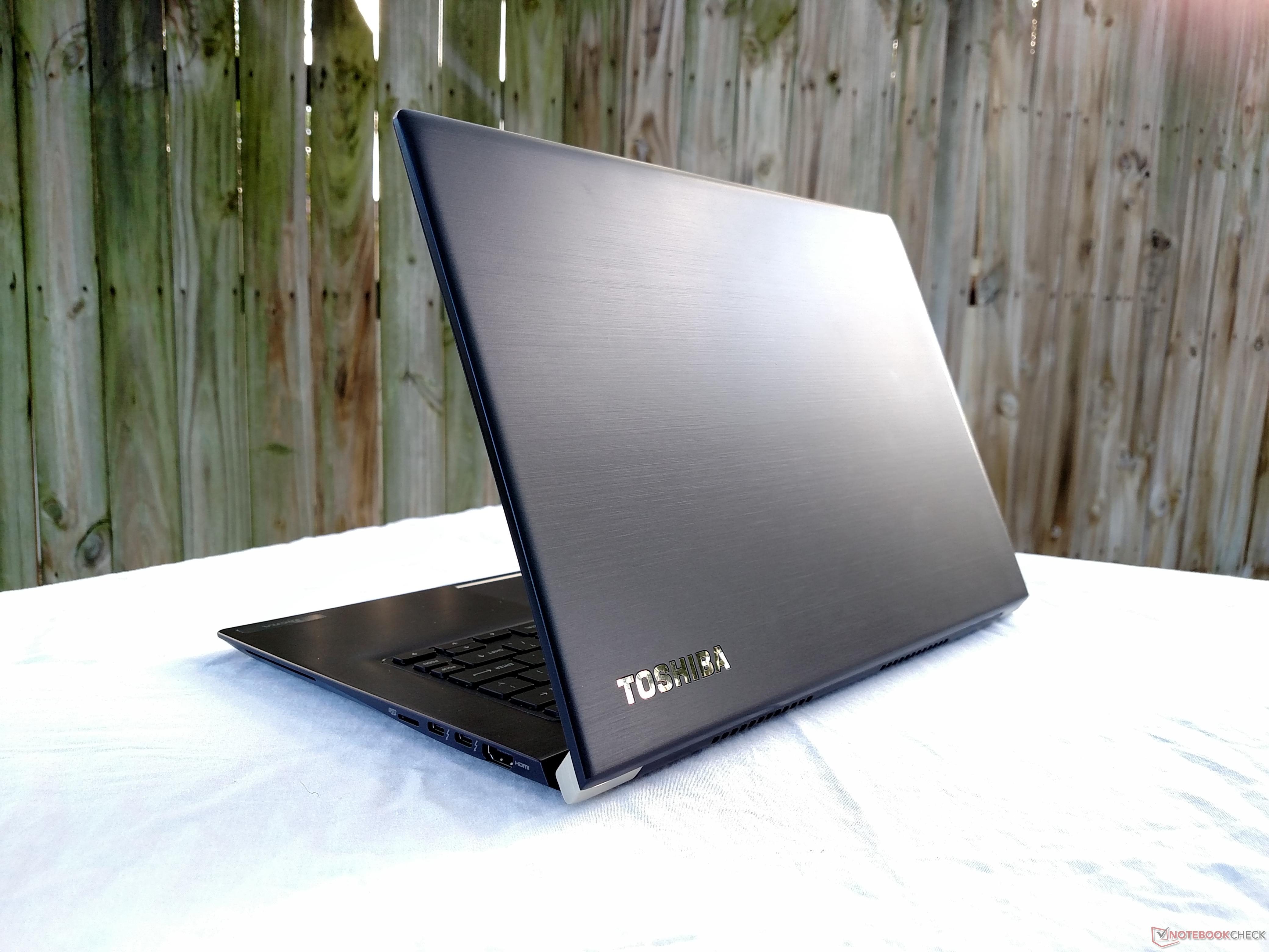 Test Toshiba Tecra X40-D (i7-7600U, FHD) Laptop - Notebookcheck.com Tests