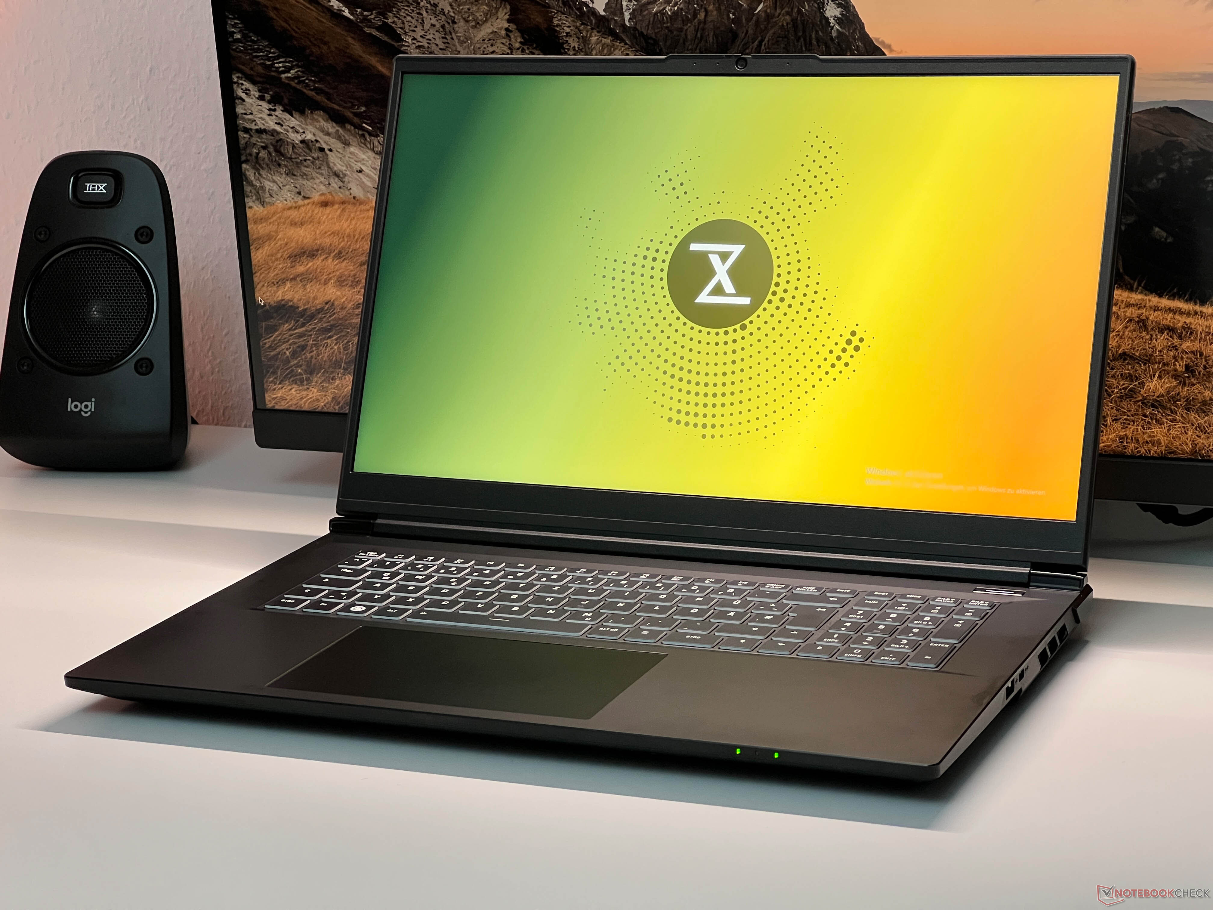 Test Tuxedo Gemini 17 Gen3 AMD Laptop - Linux-Rechner mit bärenstarkem ...