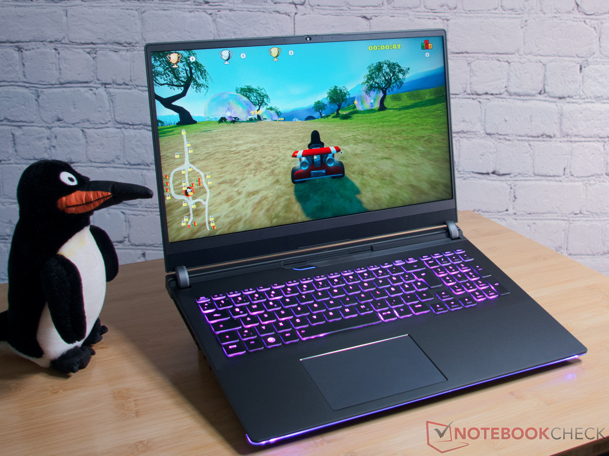 Tuxedo Sirius 16 Linux-Gaming-Laptop im Test - AMD Doppelstern für ...