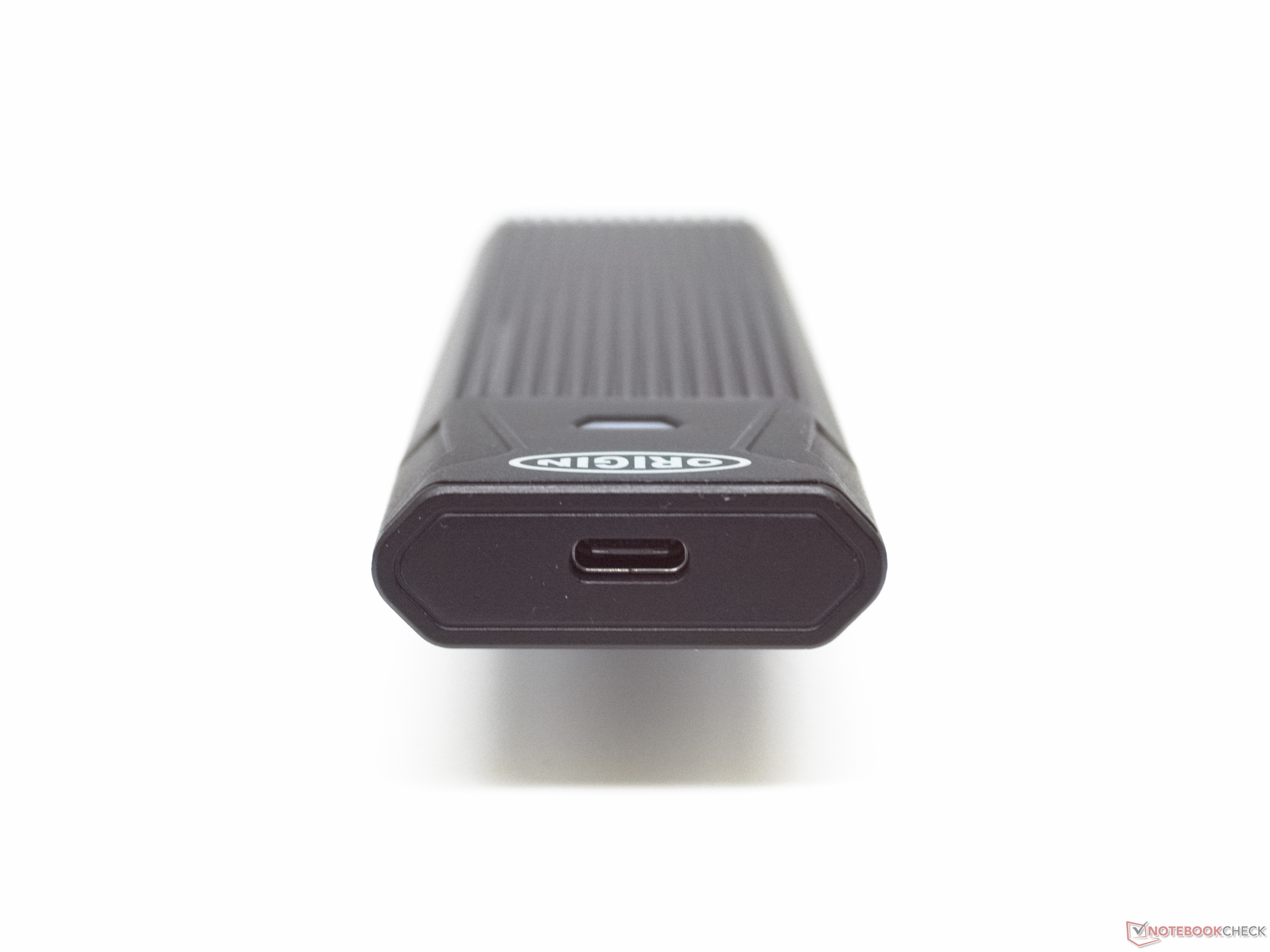 Origin Inception E840 Pro externe NVMe-SSD im Test: Schneller Speicher ...