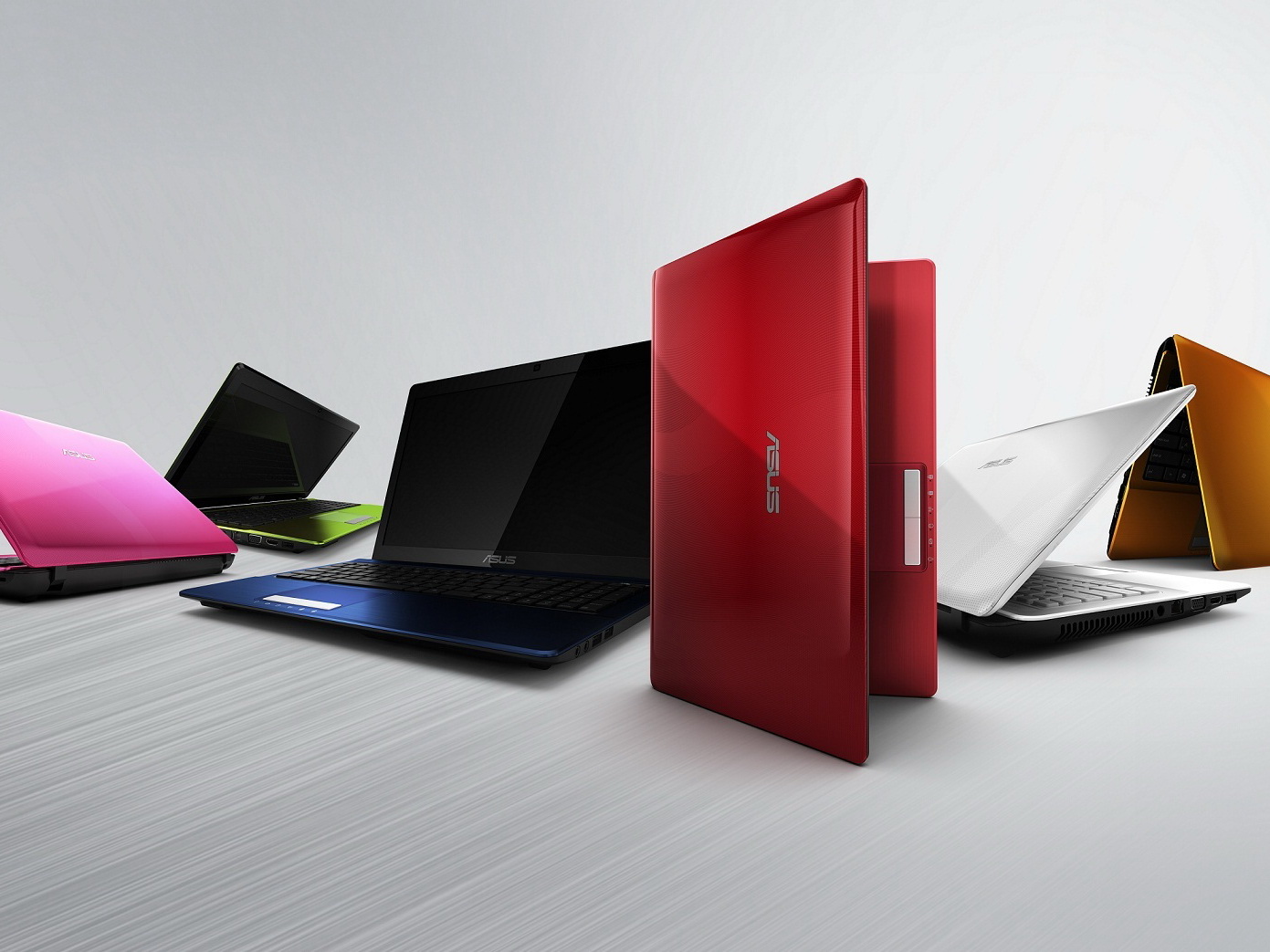 Asus: Knallbunte 14-Zoll-Notebooks der Serie A43SD - Notebookcheck.com News