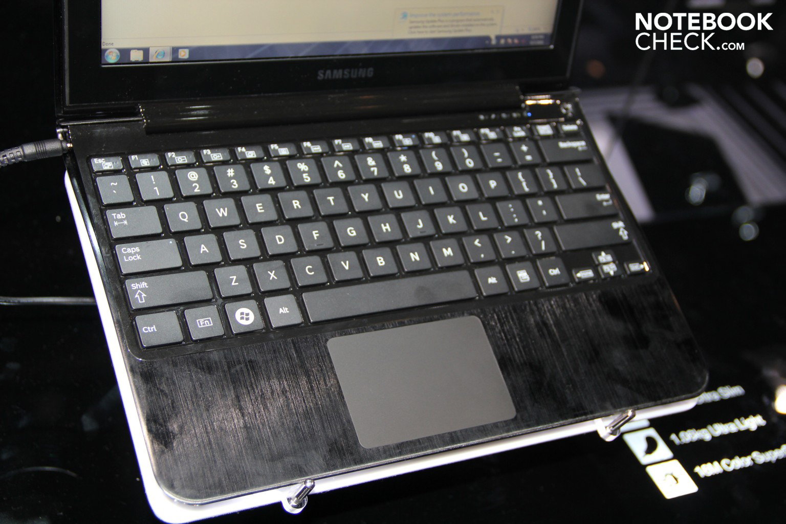 CES 2011: Samsung Ultra-Thin-Notebooks der Serie 9 mit 11,6 und 13,3 ...