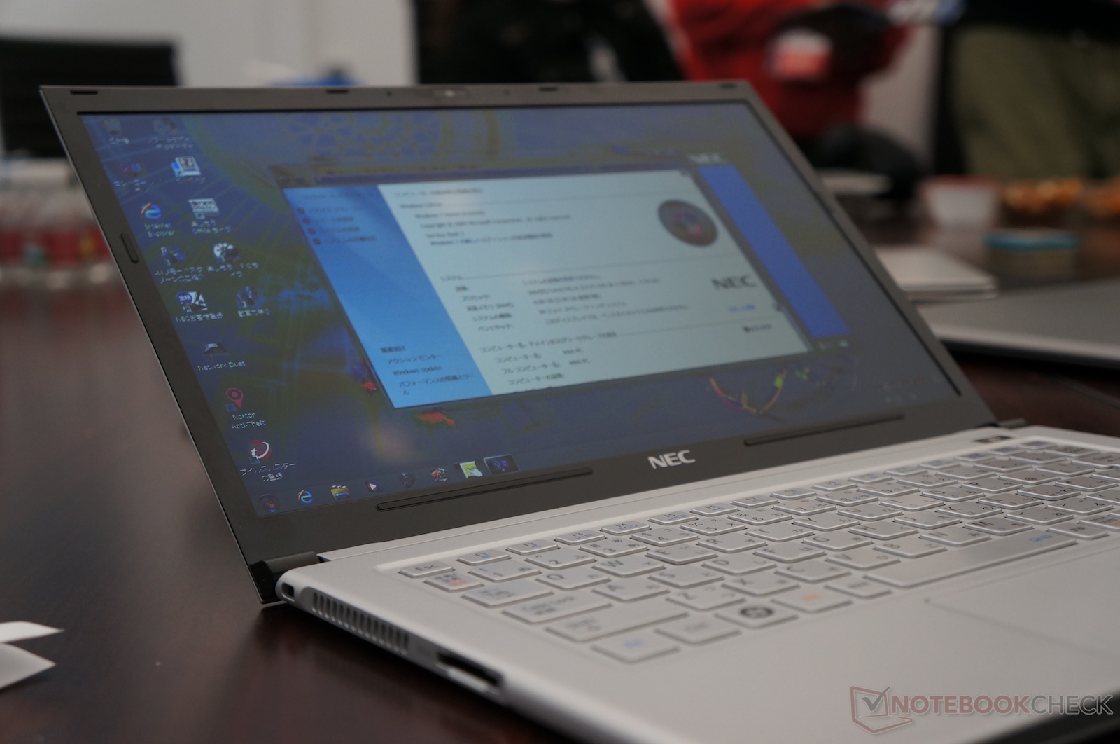 13,3"-Ultrabook NEC LaVie Z mit 875 Gramm - Notebookcheck.com News