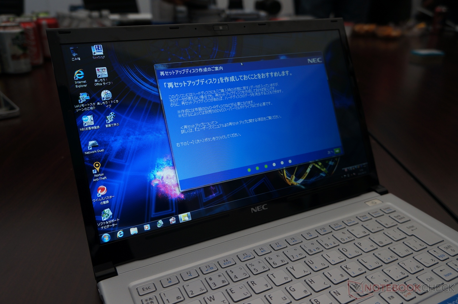 13,3"-Ultrabook NEC LaVie Z mit 875 Gramm - Notebookcheck.com News