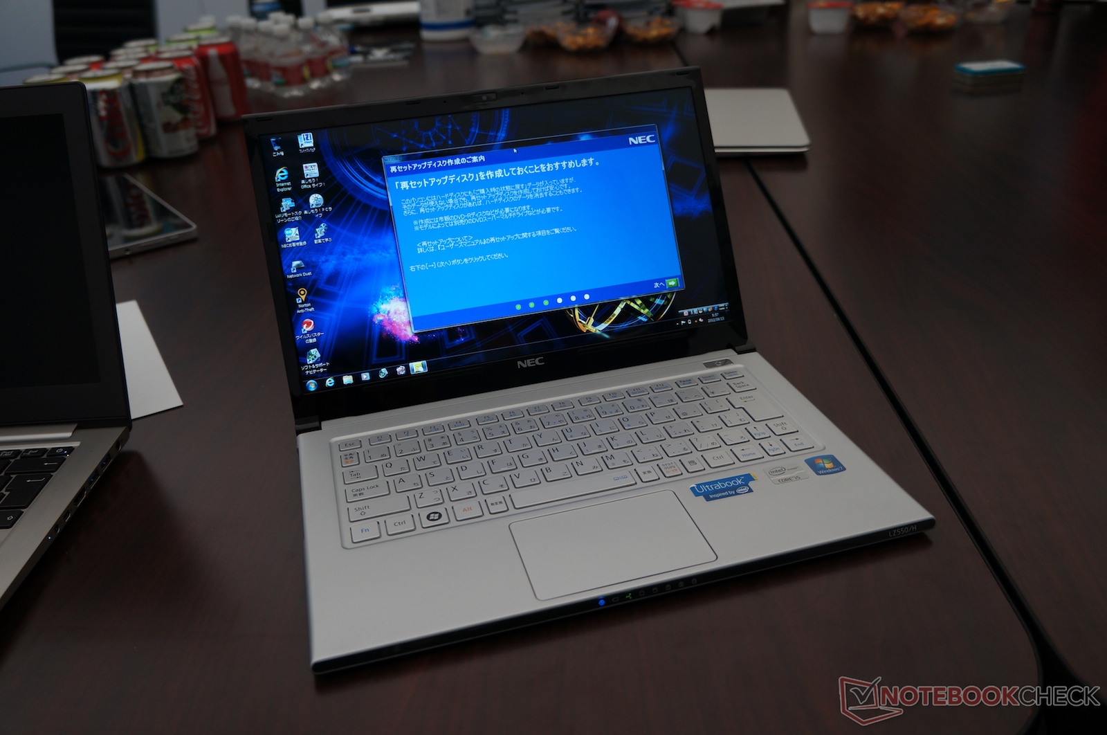 13,3"-Ultrabook NEC LaVie Z mit 875 Gramm - Notebookcheck.com News