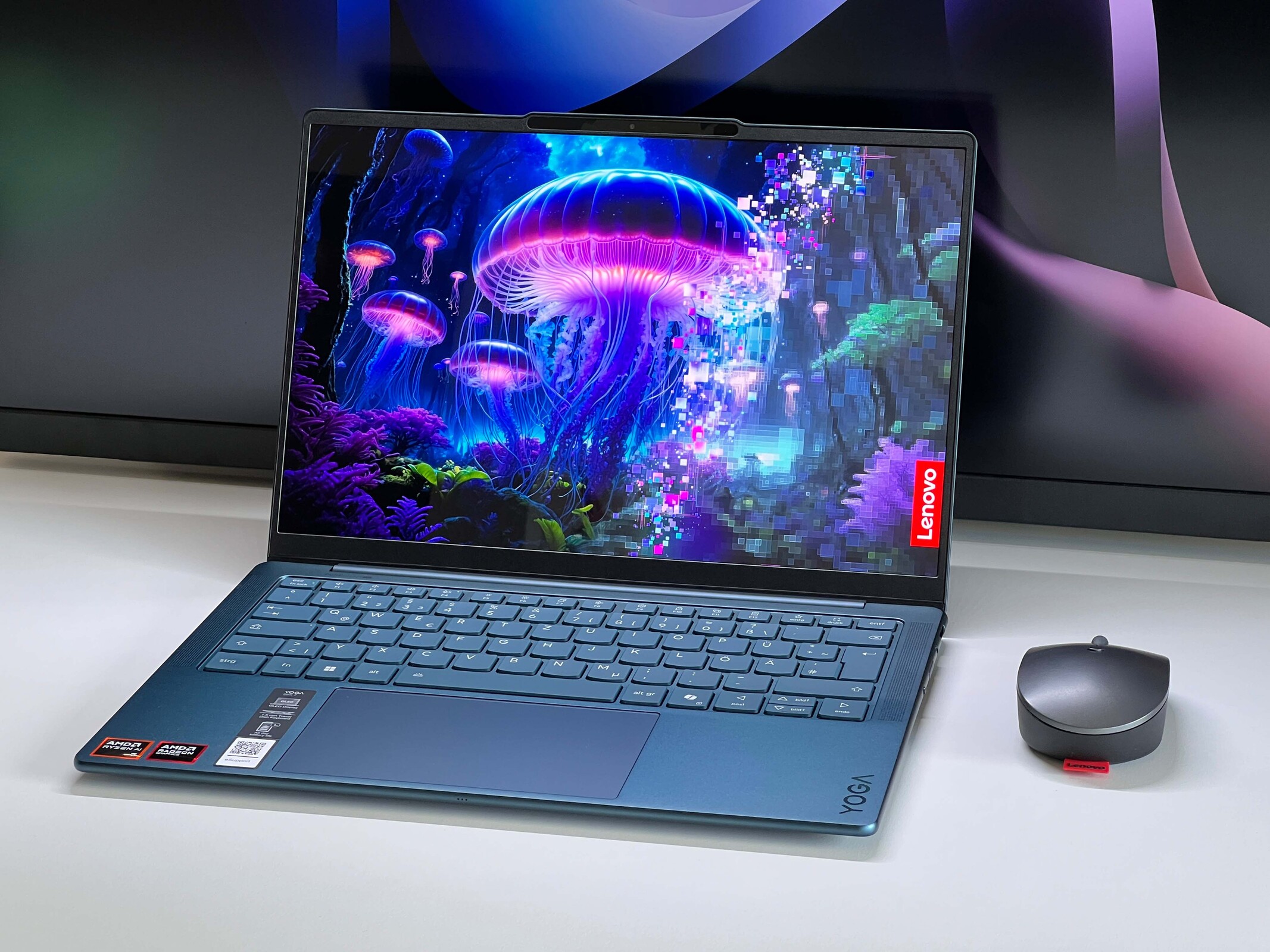 Lenovo Yoga Slim 7 14 G10 AMD im Test - Toller 1.100-Nits-OLED, aber ...