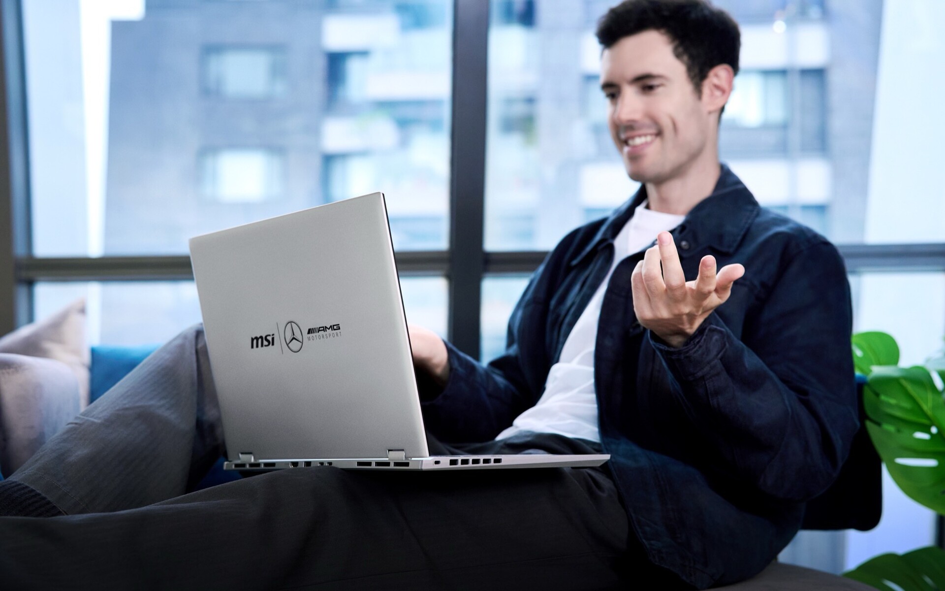 Ultrabook mit Lunar Lake und 4K-OLED-Display: MSI Prestige 16 AI+ ...