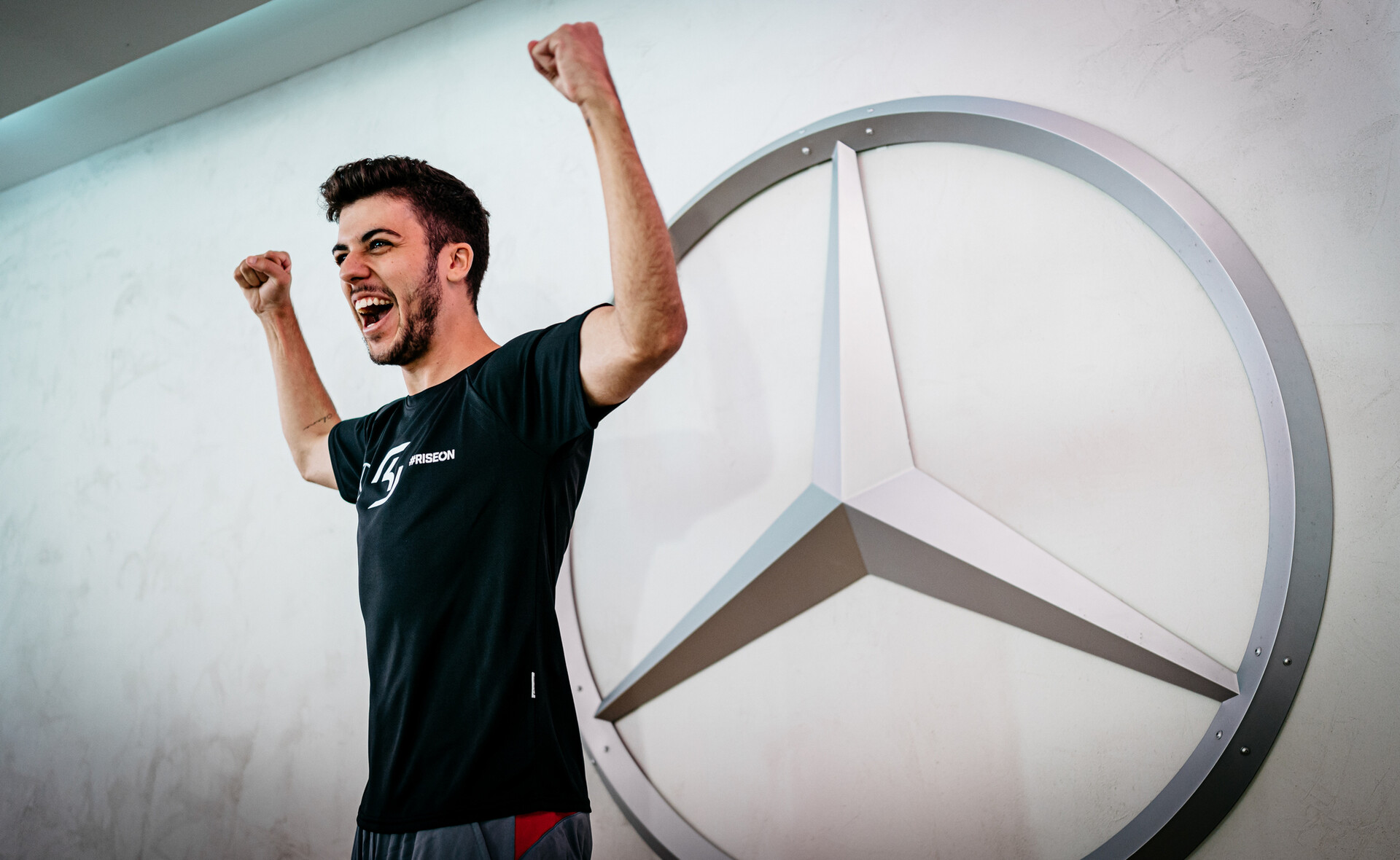 Mercedes-Benz: So trainieren die eSports-Profis von SK Gaming ...