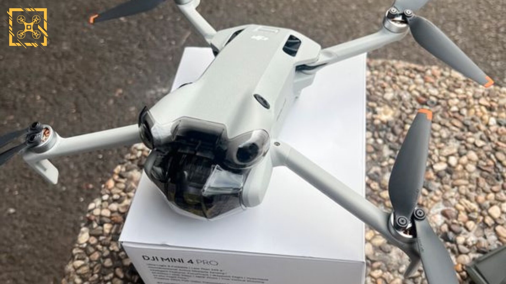 DJI Mini 4 Pro: Neue Realbilder der Minidrohne mit RC 2 sowie Hinweise ...