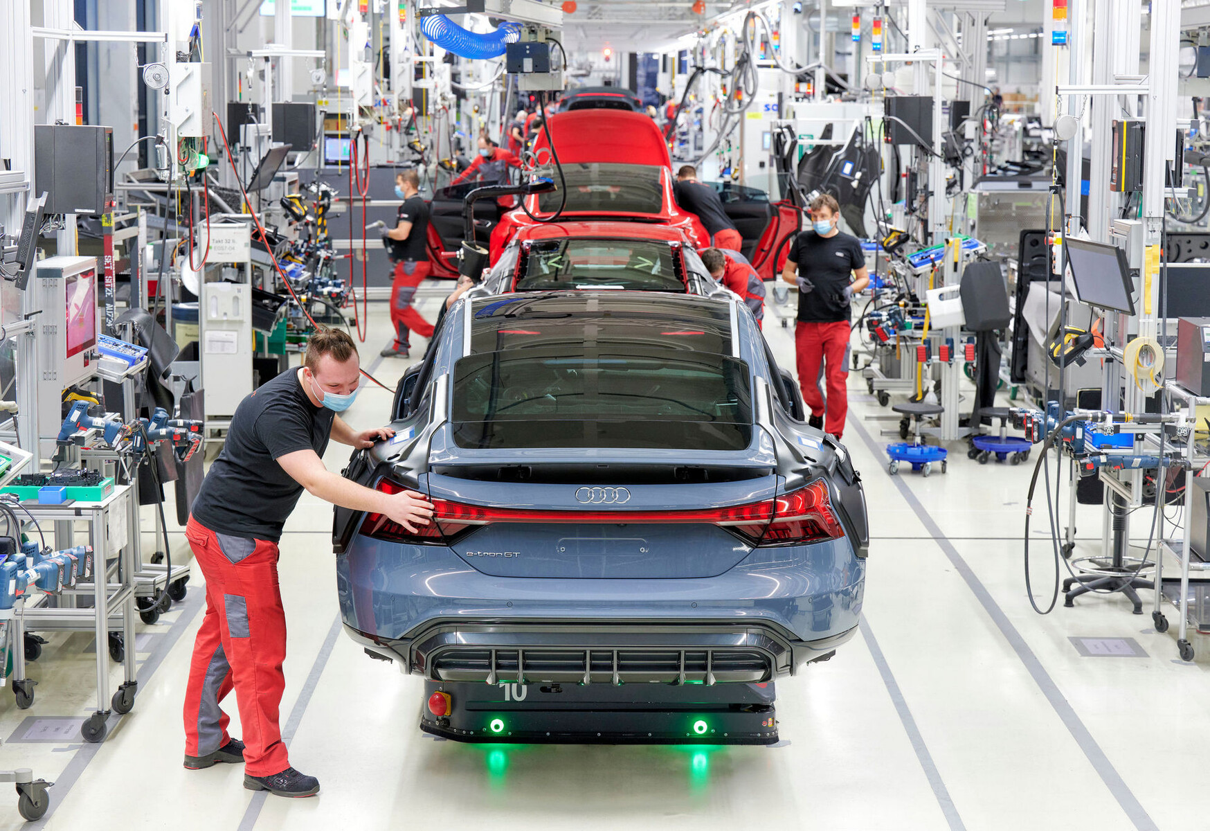 Audi Edge Cloud 4: Autohersteller krempelt Produktion um und erprobt ...