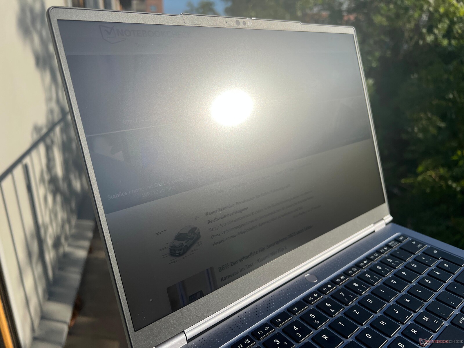 Tuxedo InfinityBook Pro 14 Gen10 AMD im Test - Linux-Ultrabook mit Zen ...