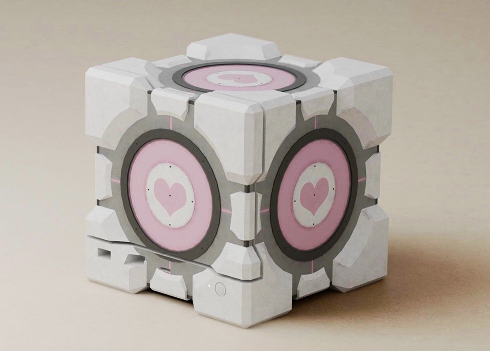 Valve zeigt Steam Machine mit E-Ink-Display, dbrand hüllt Konsole in ...