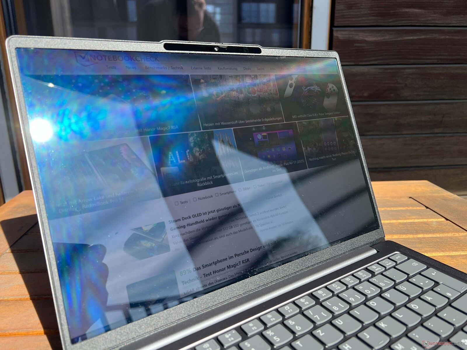 1.100-Nits-OLED und AMD Zen 5 im Kreativ-Laptop - Lenovo IdeaPad Pro 5 ...