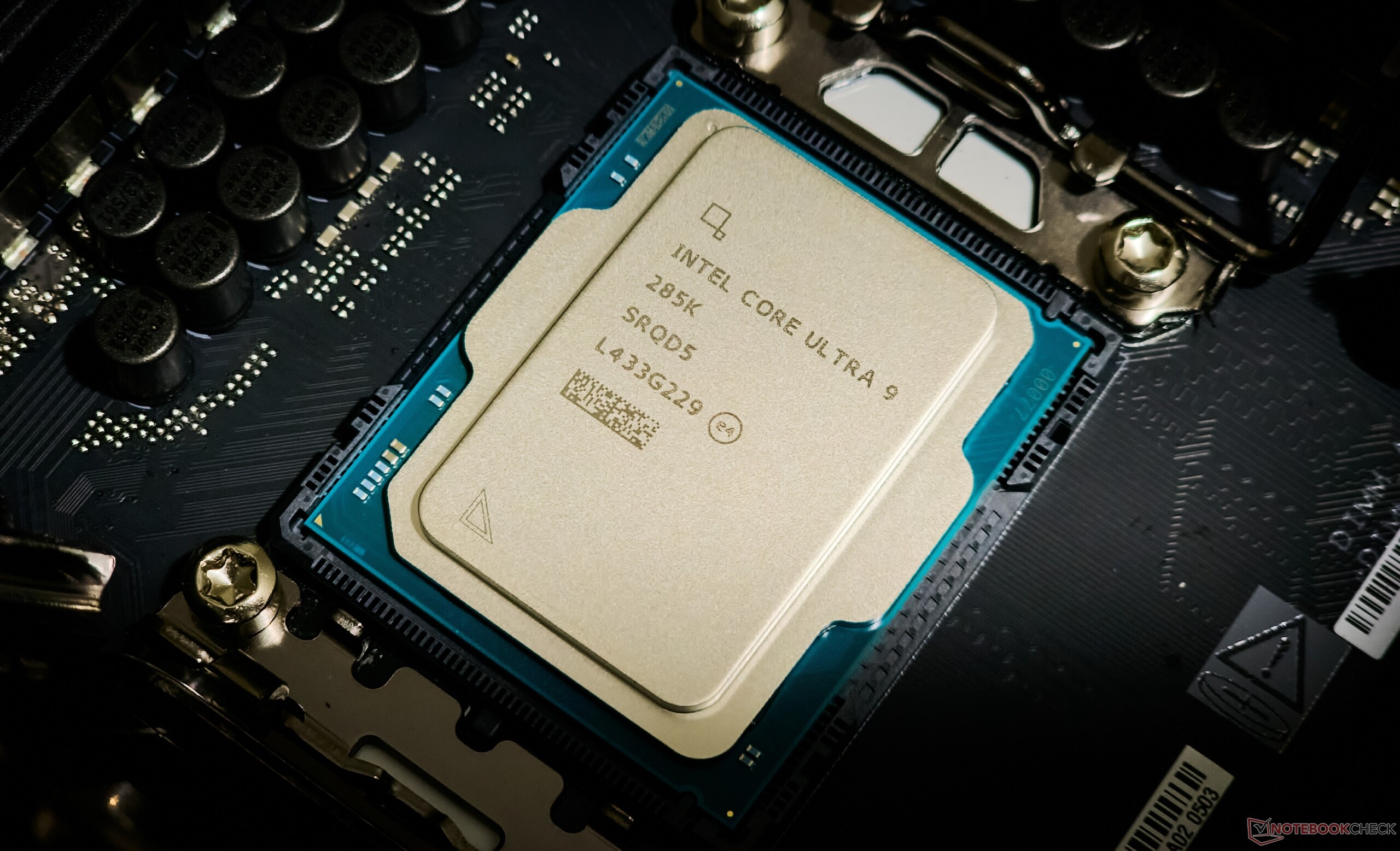 Intel Core Ultra 9 285K Arrow Lake-S im Test: Über 600 Euro teure CPU ...