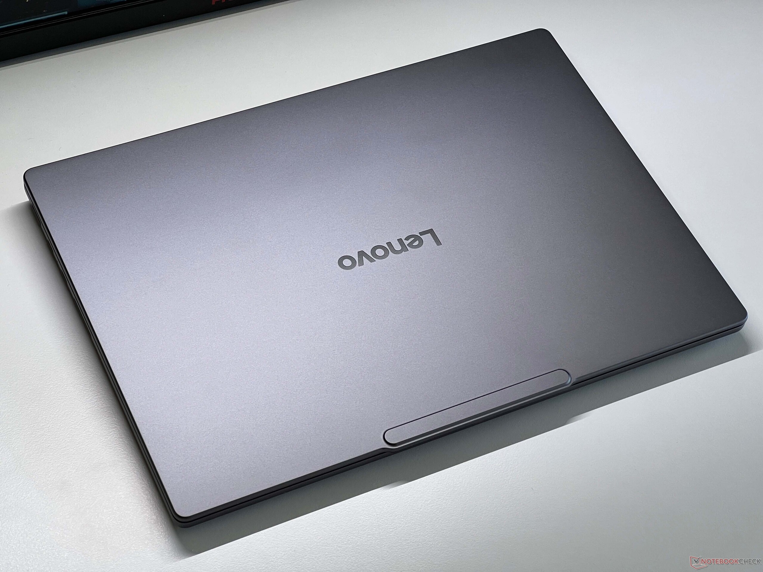 1.100-Nits-OLED und AMD Zen 5 im Kreativ-Laptop - Lenovo IdeaPad Pro 5 ...