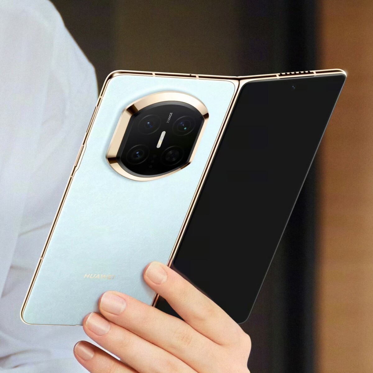 Huawei zeigt Mate X7 Falt-Flaggschiff in vier Farben, Tage vor dem Launch - Notebookcheck.com News