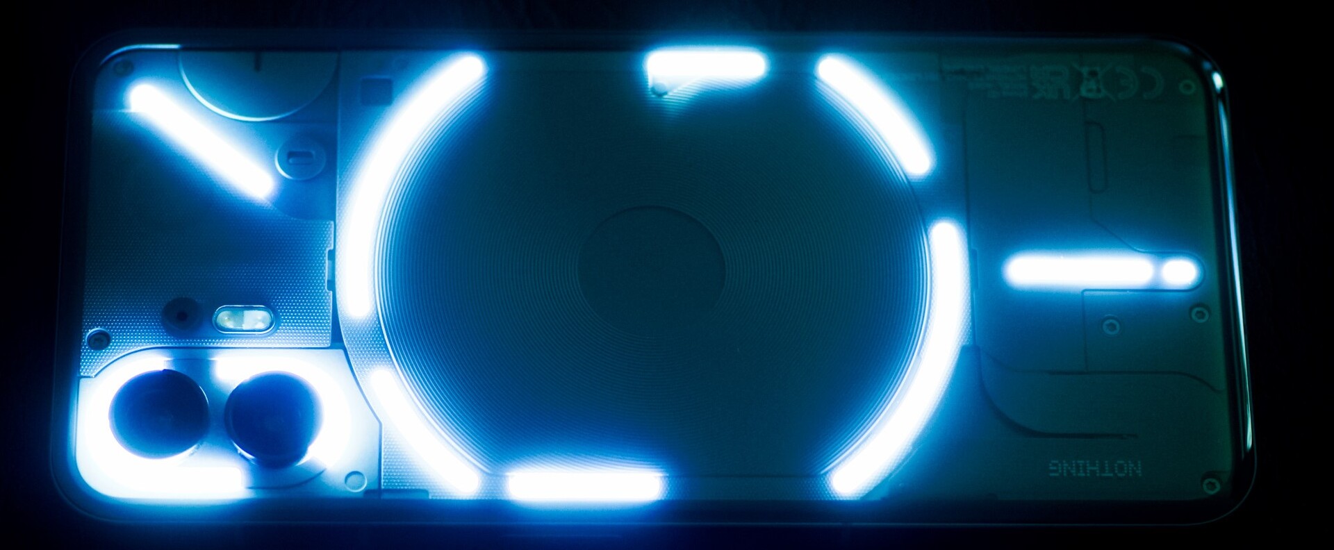 Nothing Phone (2) im Hands-On: Mehr Licht, mehr Leistung, mehr Design ...